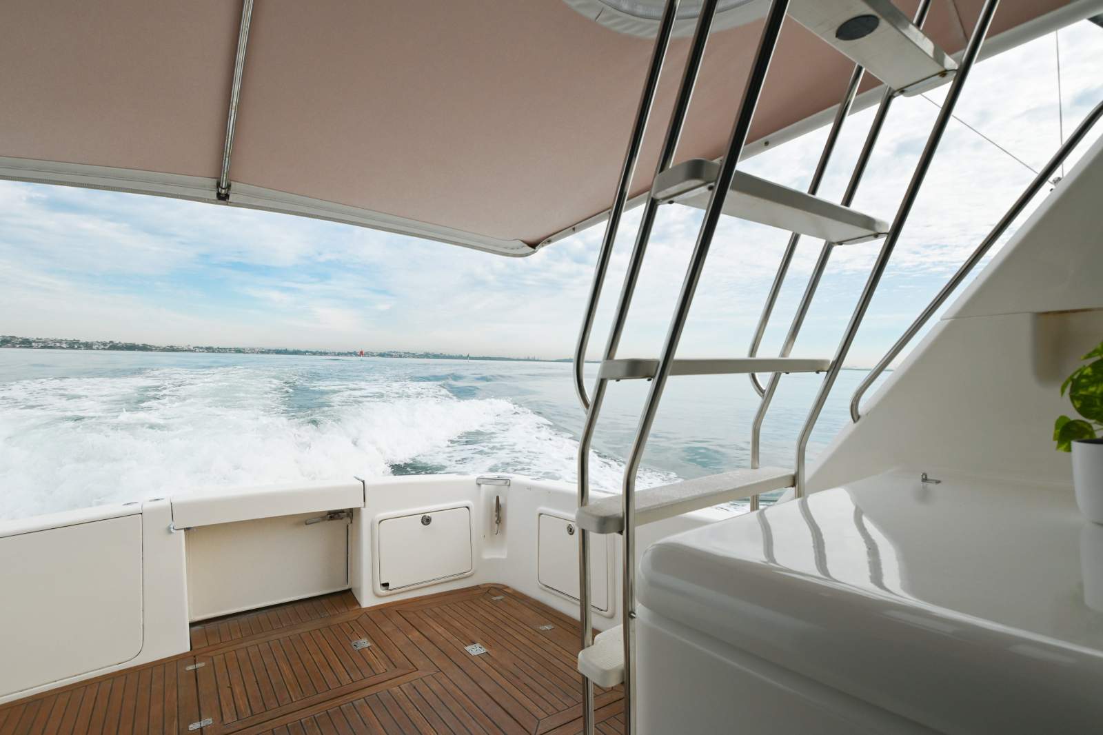 Used Riviera 36 Platinum Flybridge for Sale | Boats For Sale | Yachthub