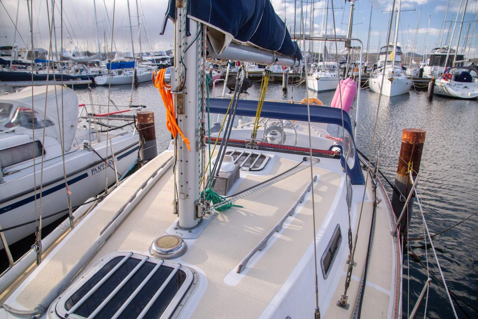 Mottle 33 CAPABLE AND COMFORTABLE CRUISER/RACER! For Sale | Derwent ...