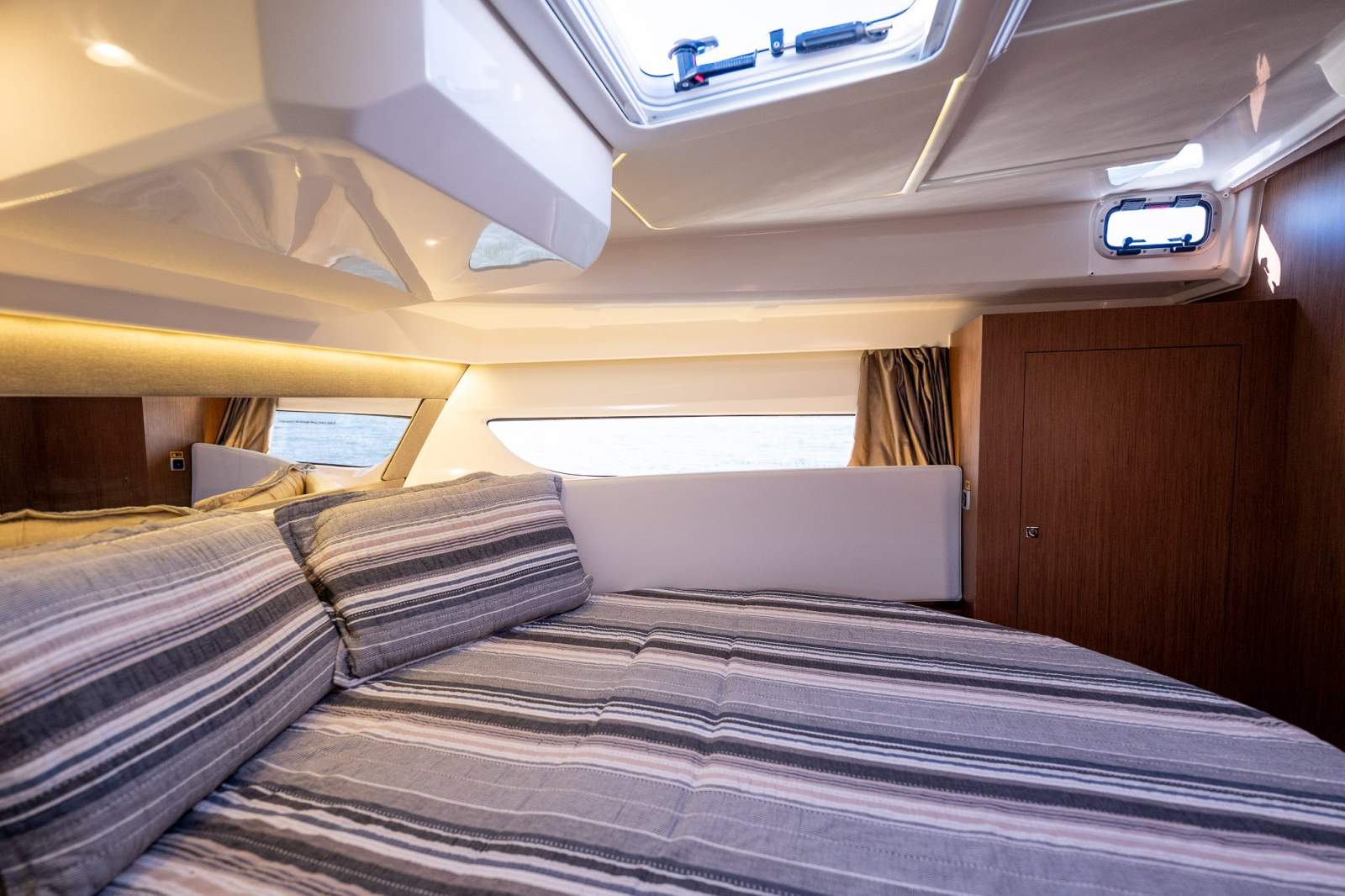 Jeanneau Merry Fisher 1095 - R Marine Crawley