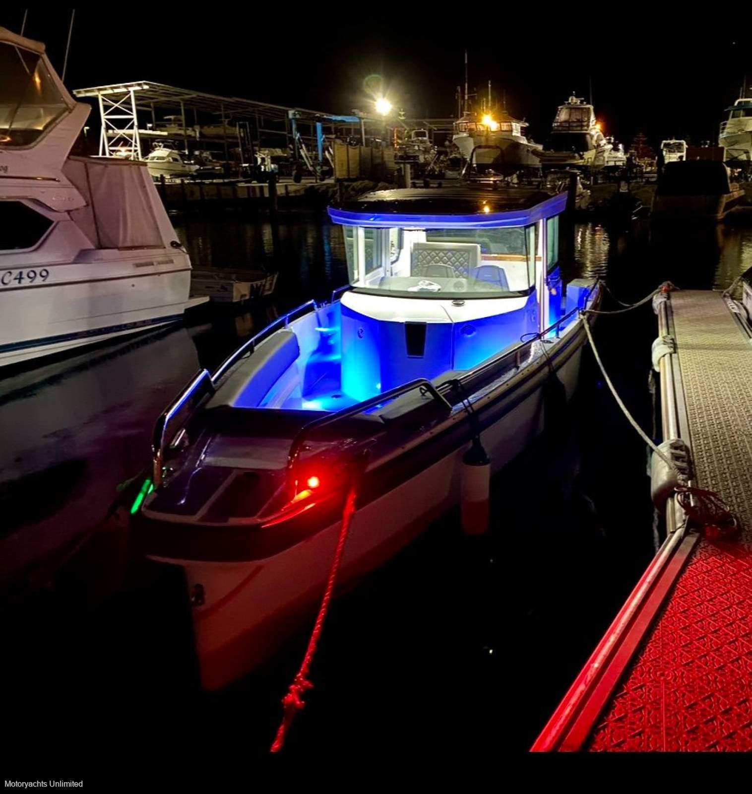 Used Axopar 28 Cabin - Gen Iii Model With Aft Cabin Layout for Sale ...