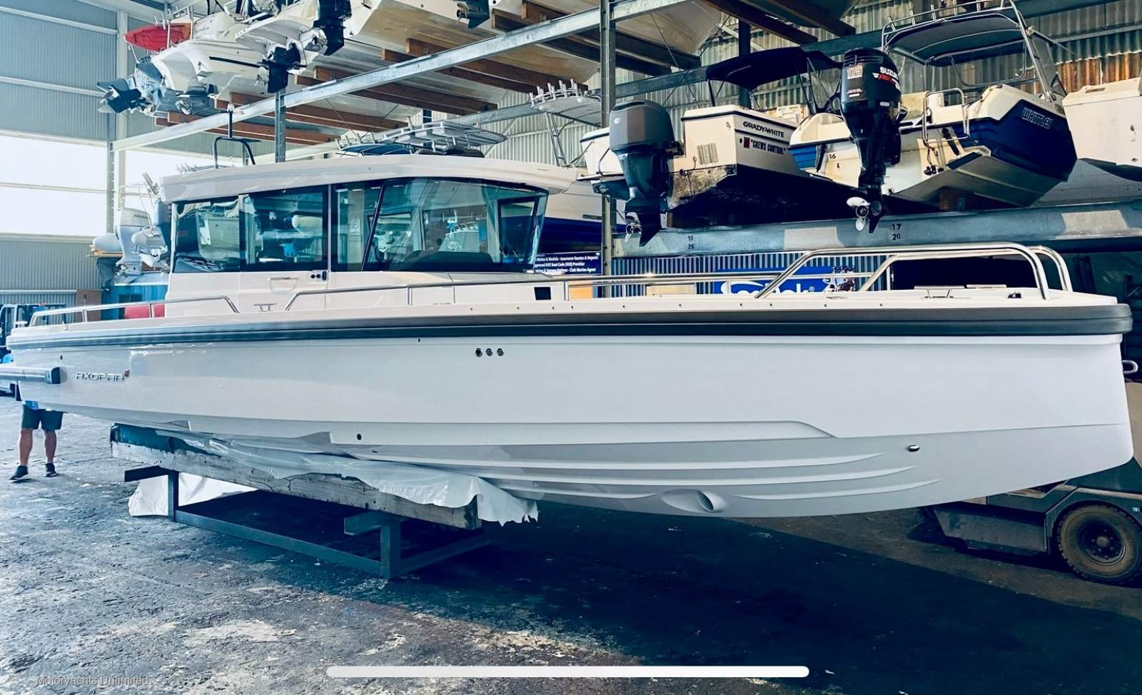 View Boat - Motoryachts Unlimited In Australia