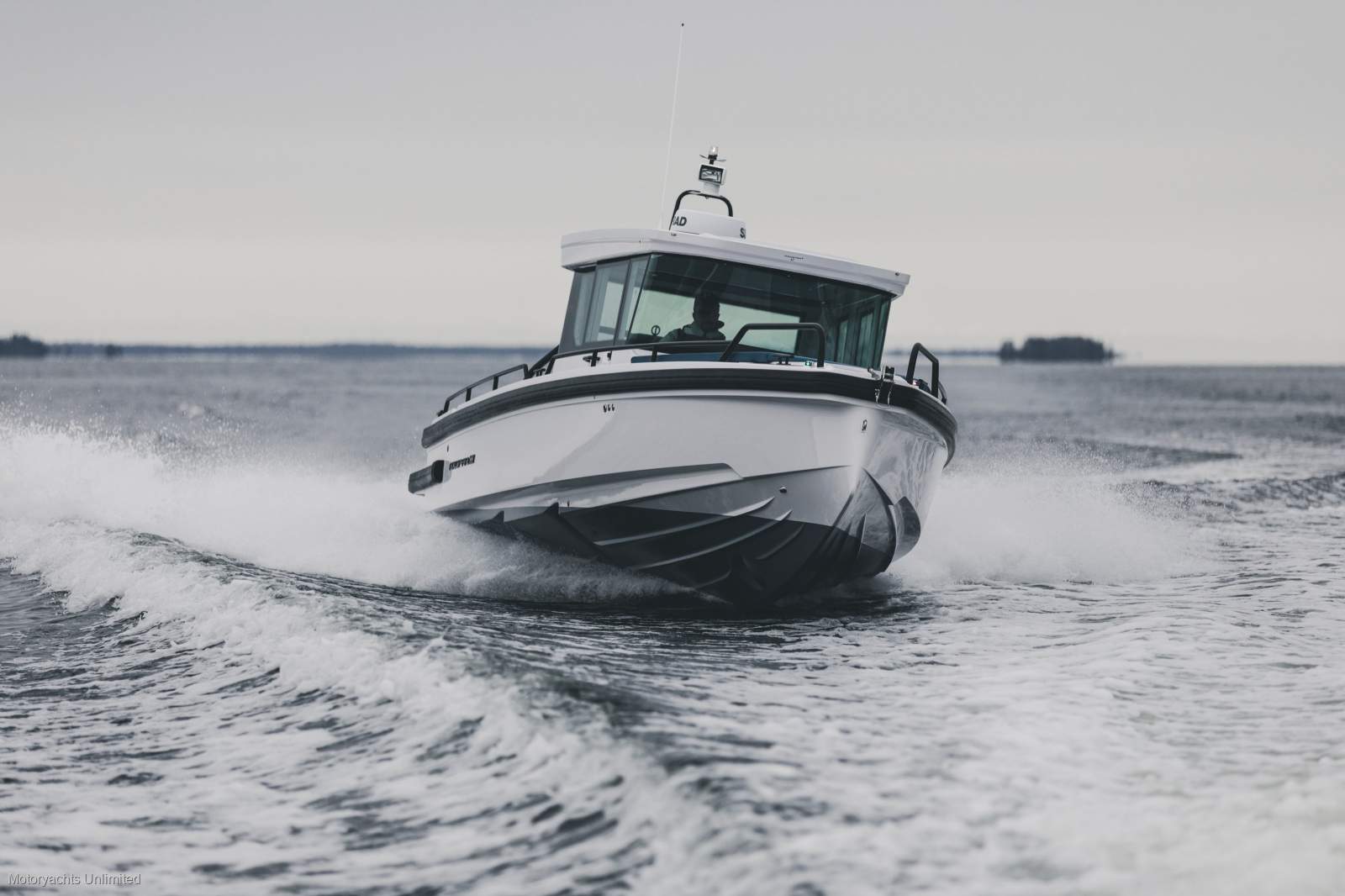 Used Axopar 28 Cabin - Gen Iii Model With Aft Cabin Layout for Sale ...