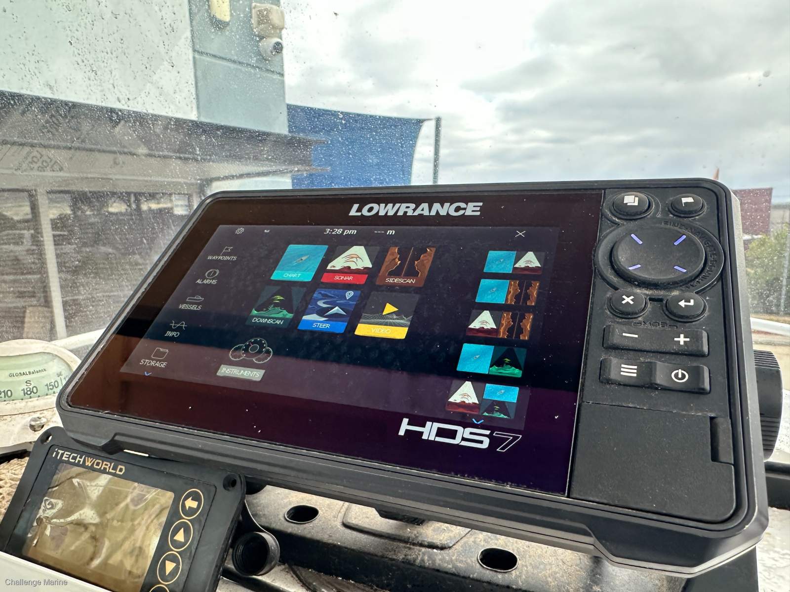 Used Dolphin 610 Centre Console - Suzuki 175 Hp 4 Stroke for Sale ...