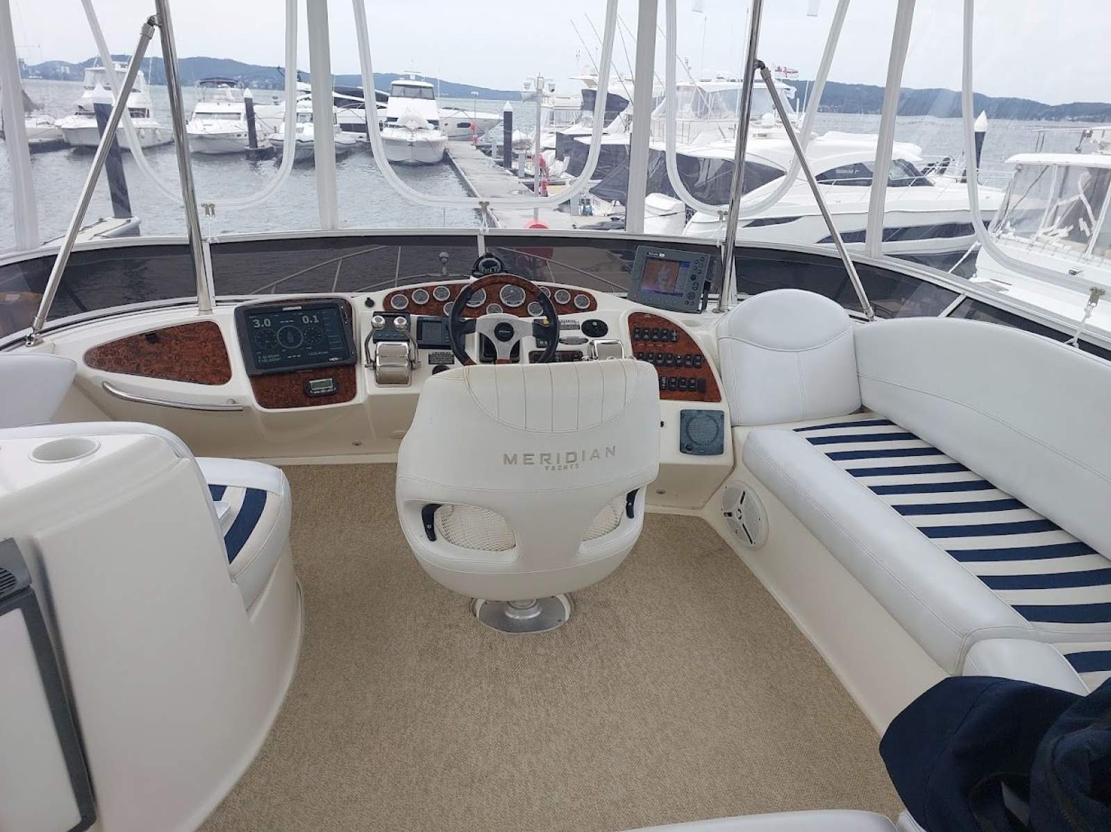 Used Meridian 459 Motoryacht Hardtop for Sale | Boats For Sale | Yachthub