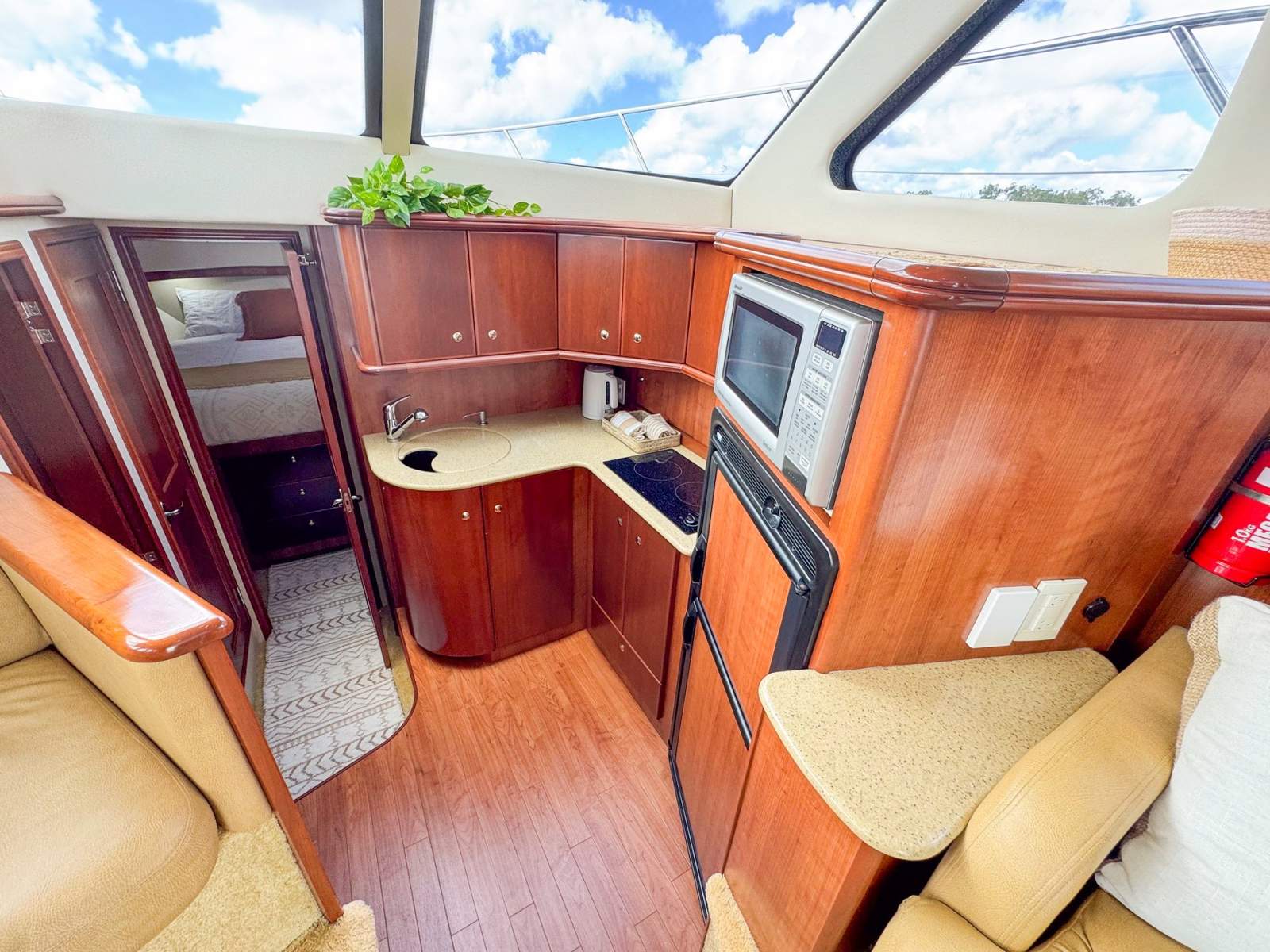 Used Silverton 36 Convertible for Sale | Boats For Sale | Yachthub