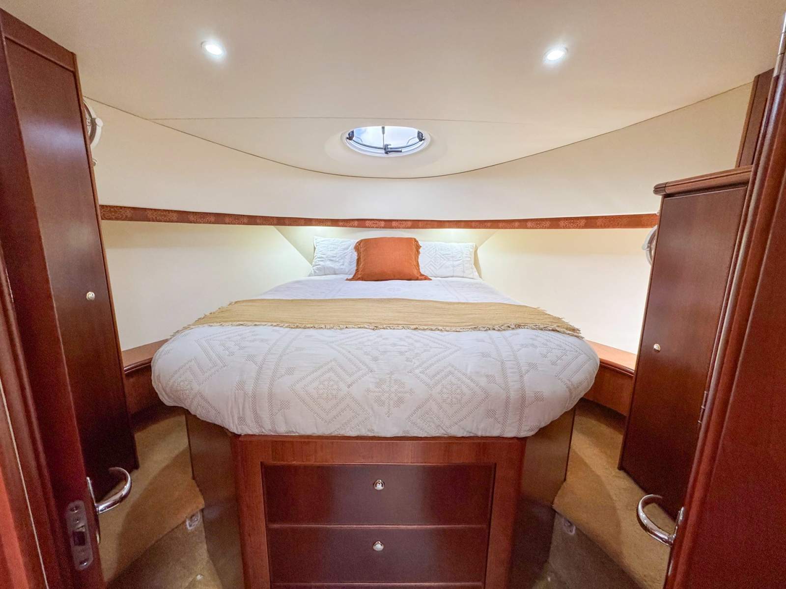 Used Silverton 36 Convertible for Sale | Boats For Sale | Yachthub