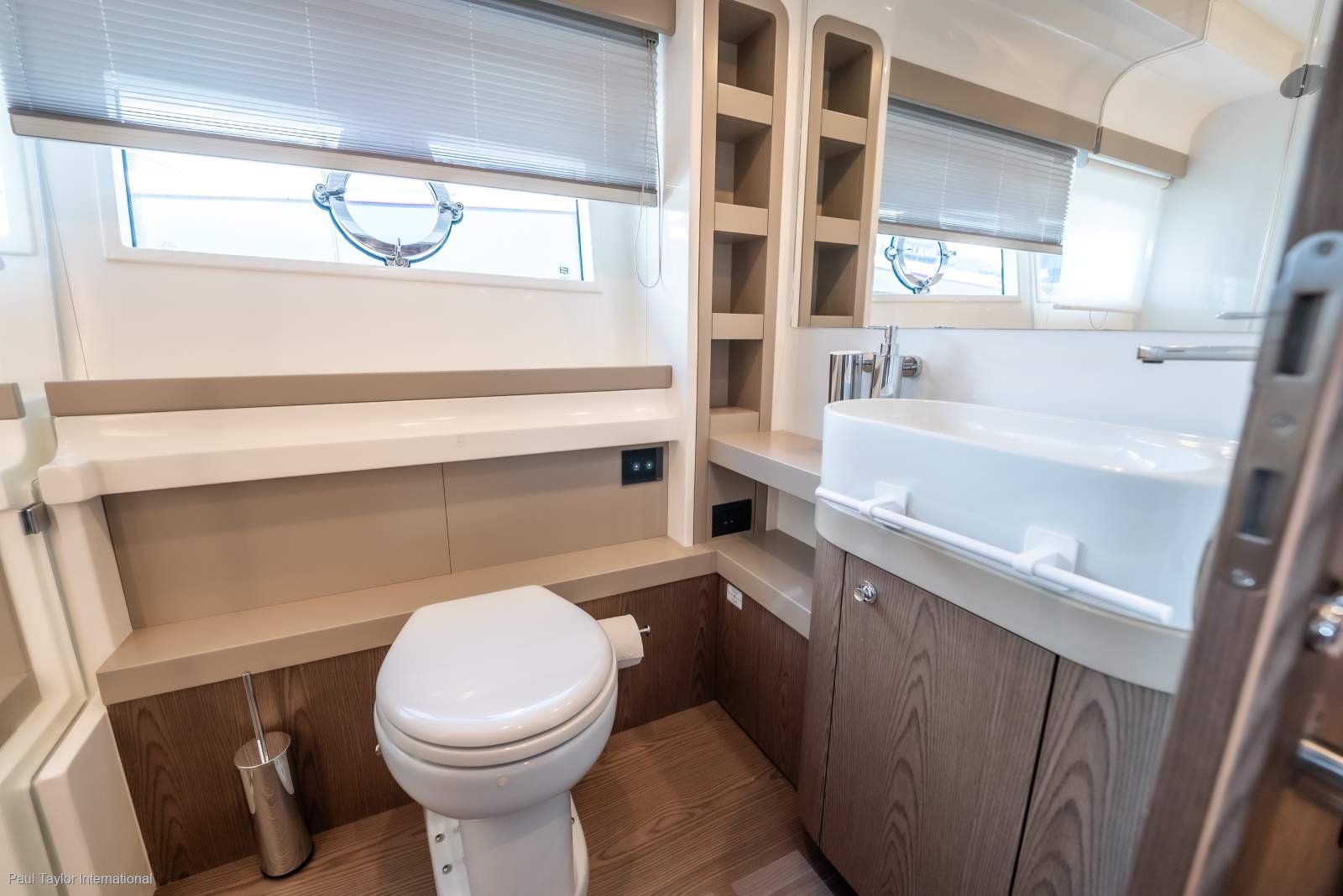 Used Ferretti 550 Motor Yacht - "sublime" - Very Motivated Seller for ...