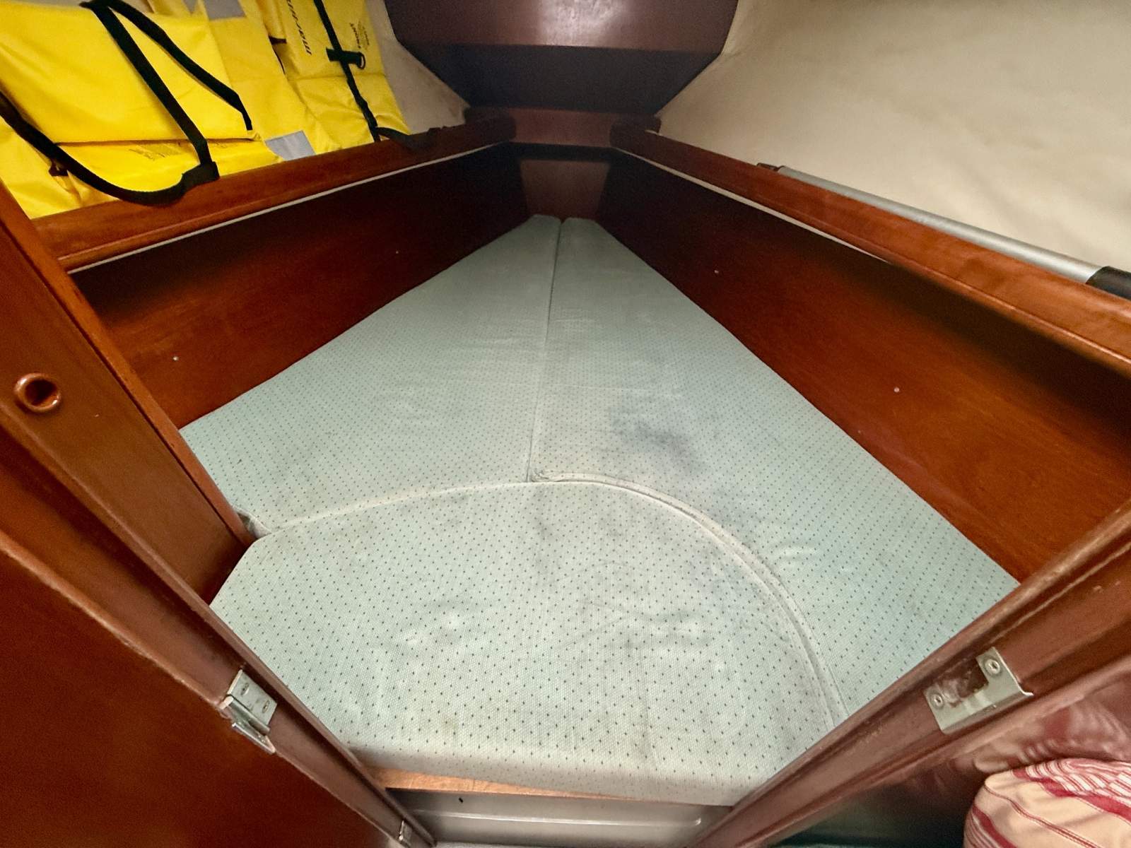 Used Beneteau Oceanis 311 Shallow Draft for Sale | Yachts For Sale ...