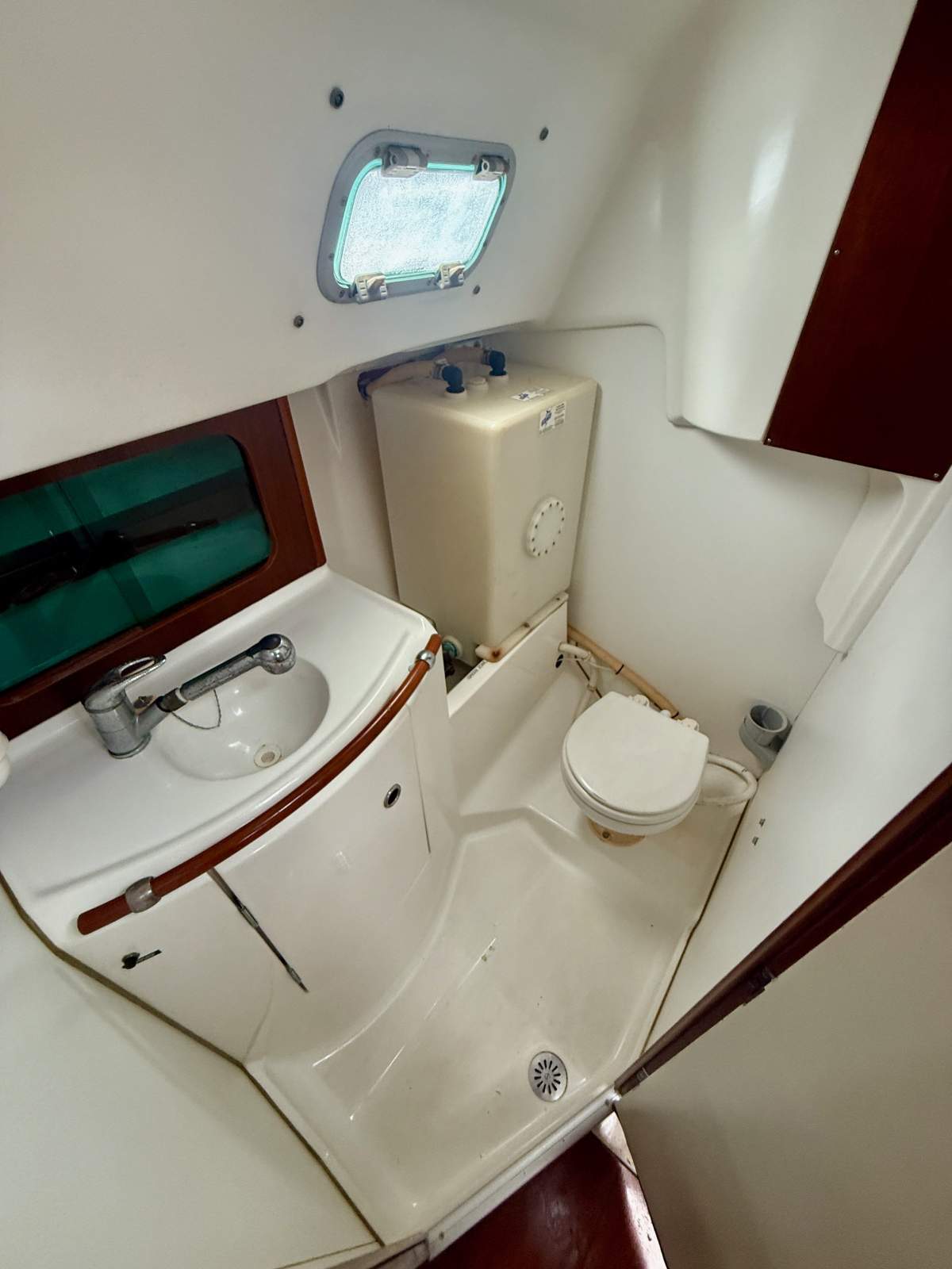 Used Beneteau Oceanis 311 Shallow Draft for Sale | Yachts For Sale ...