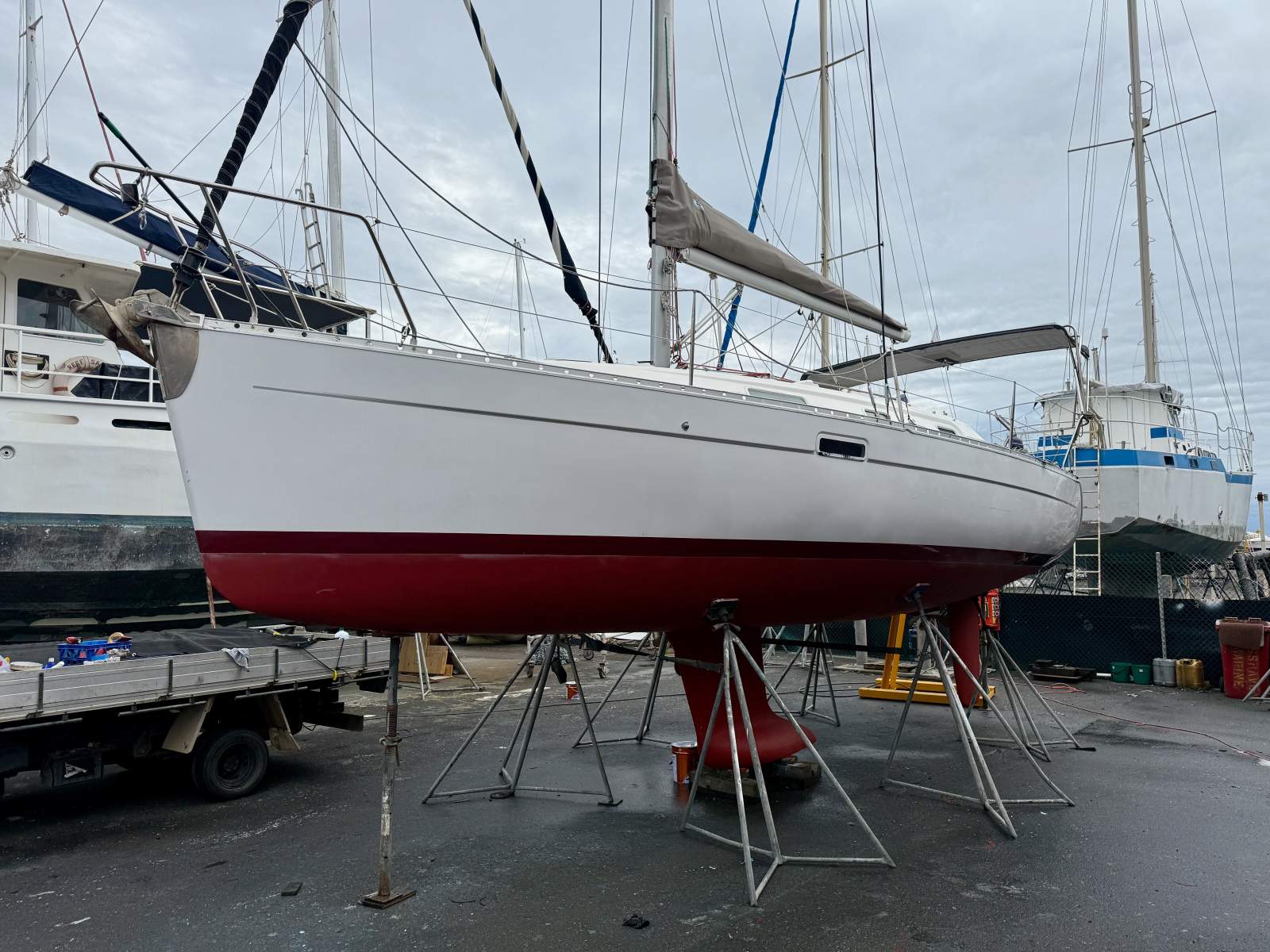 Used Beneteau Oceanis 311 Shallow Draft for Sale | Yachts For Sale ...