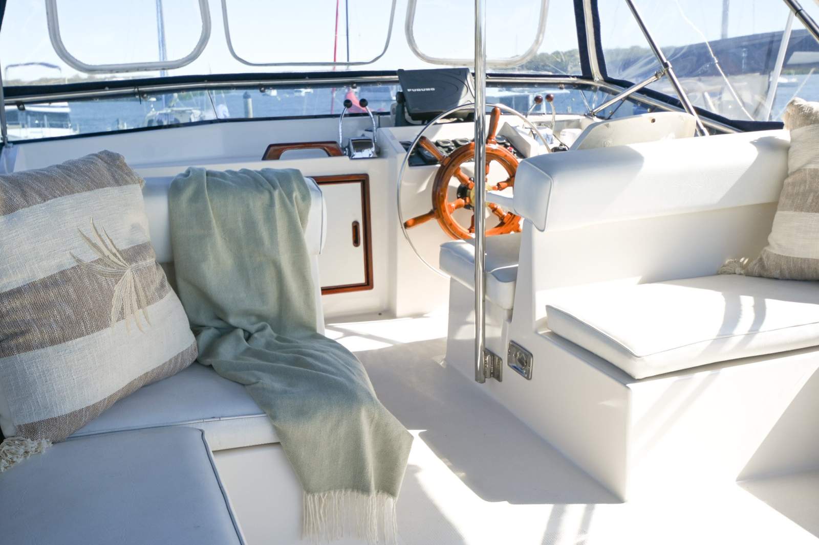 Used Grand Banks 36 Flybridge Cruiser for Sale | Boats For Sale | Yachthub