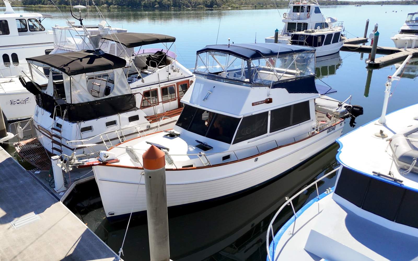 Used Grand Banks 36 Flybridge Cruiser for Sale | Boats For Sale | Yachthub