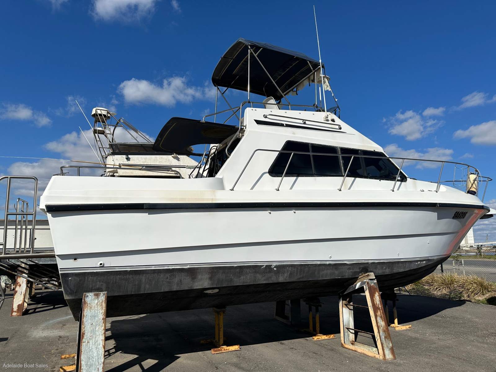 Used Randell 32 Flybridge Cruiser for Sale | Boats For Sale | Yachthub