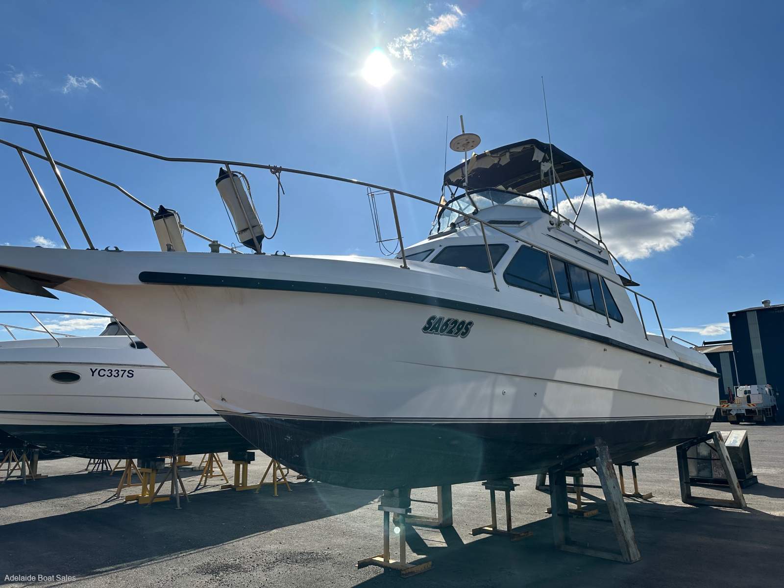 Randell 32 Flybridge Cruiser For Sale | Adelaide Boat Sales