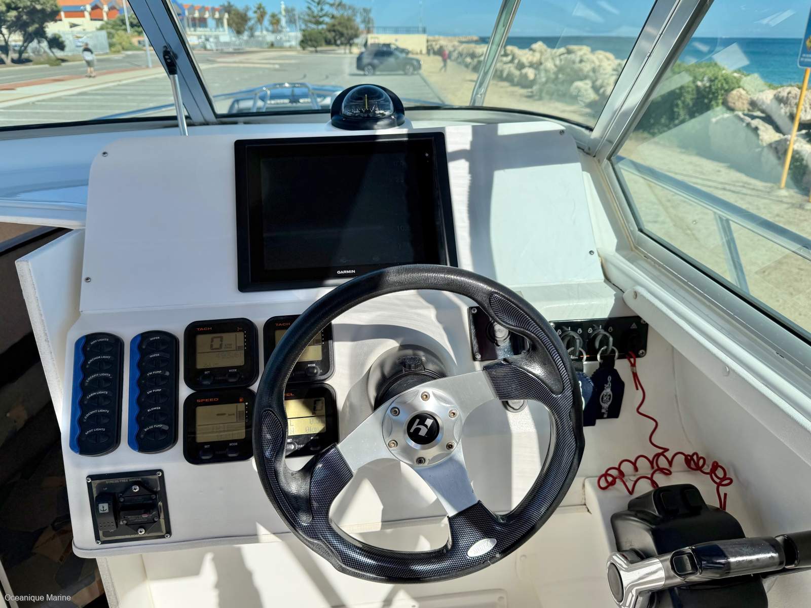 Haines Hunter 680 Patriot For Sale | Oceanique Marine