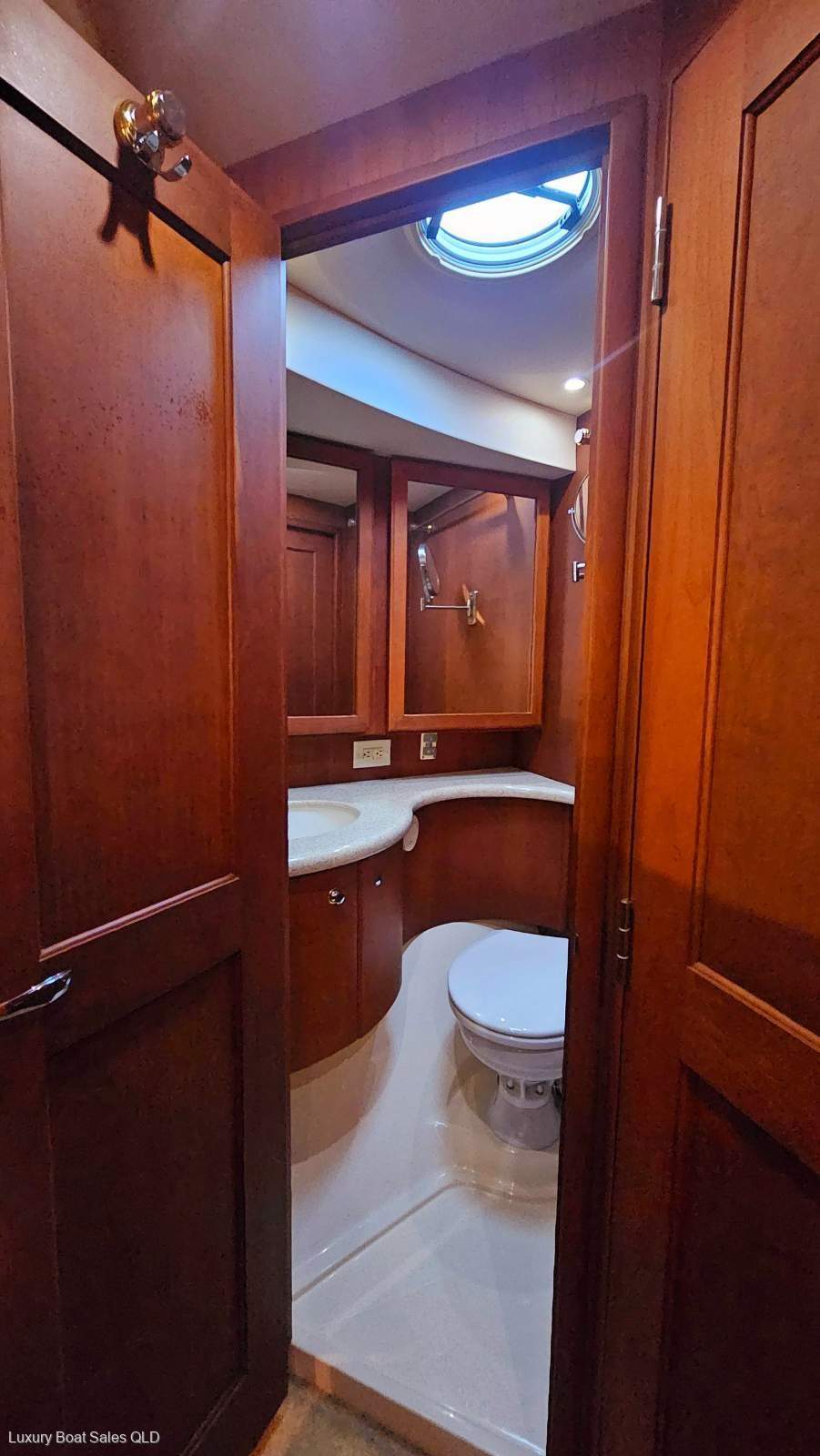 Used Silverton 38 Convertible for Sale | Boats For Sale | Yachthub