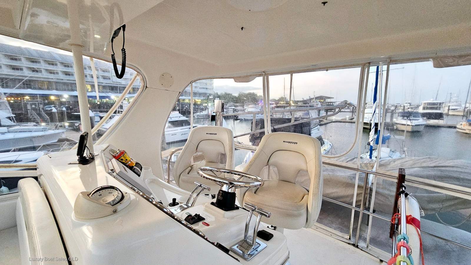Used Silverton 38 Convertible for Sale | Boats For Sale | Yachthub