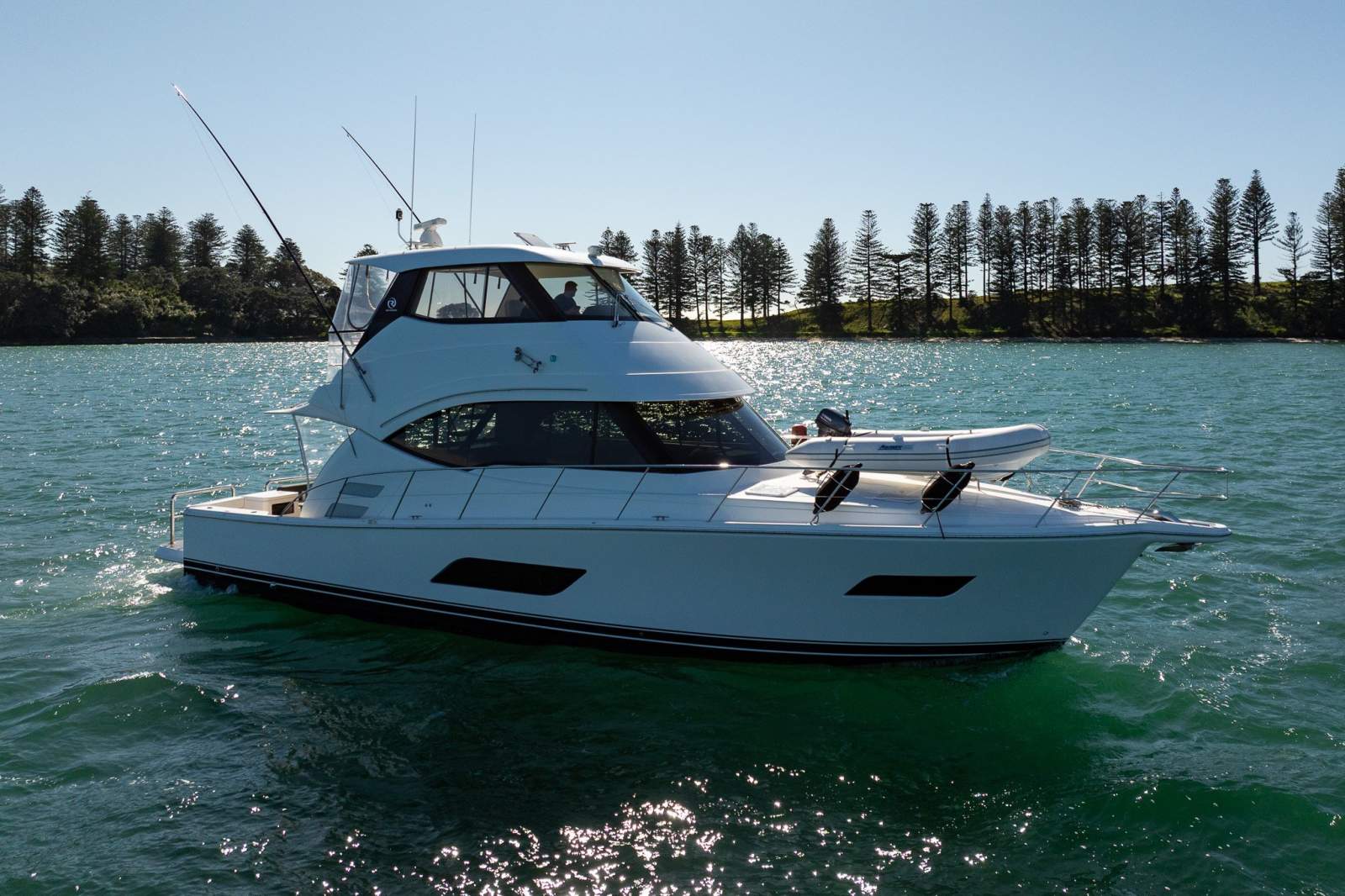 Used Riviera 52 Enclosed Flybridge for Sale | Boats For Sale | Yachthub