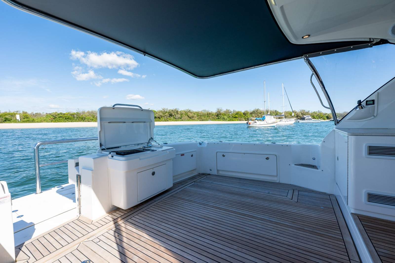 Used Riviera 445 Suv - Trades Welcome Dealer Owned Vessel for Sale ...