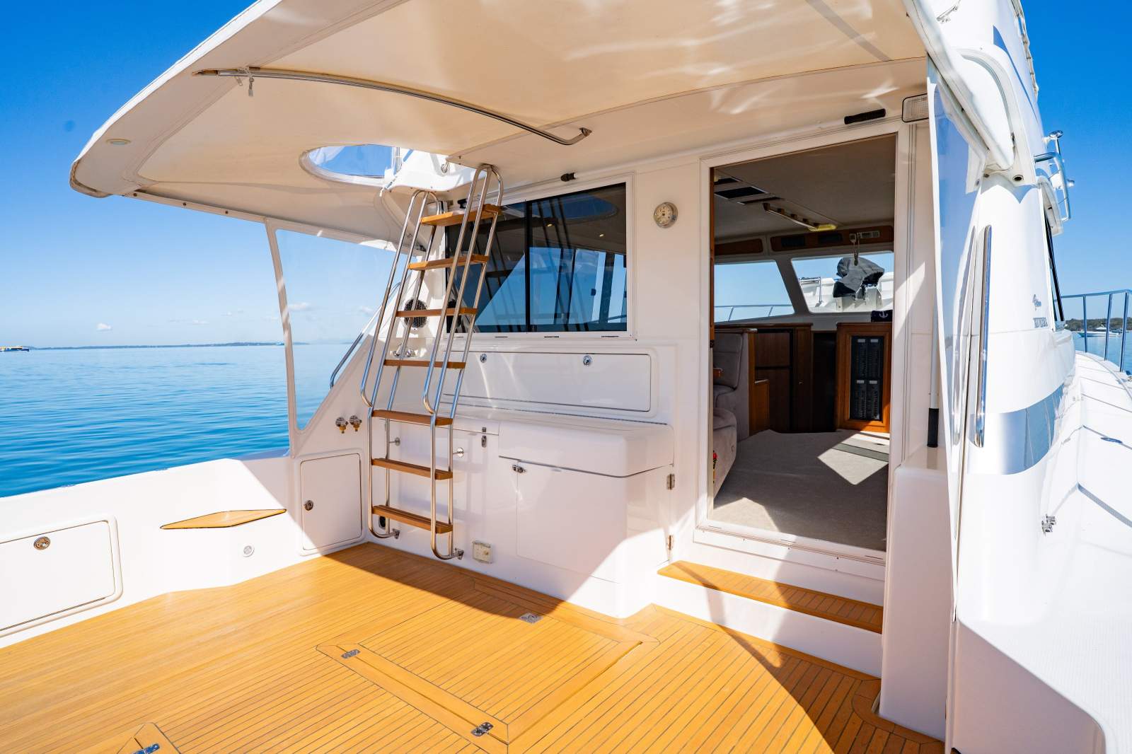 Used Riviera 43 Flybridge - The Finest Example Of A Classic Riviera ...