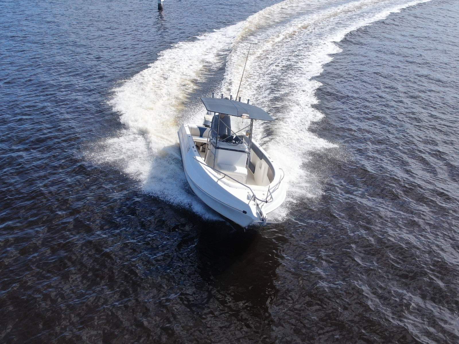 Used Commodore Attitude 7000 Centre Console for Sale | Boats For Sale ...