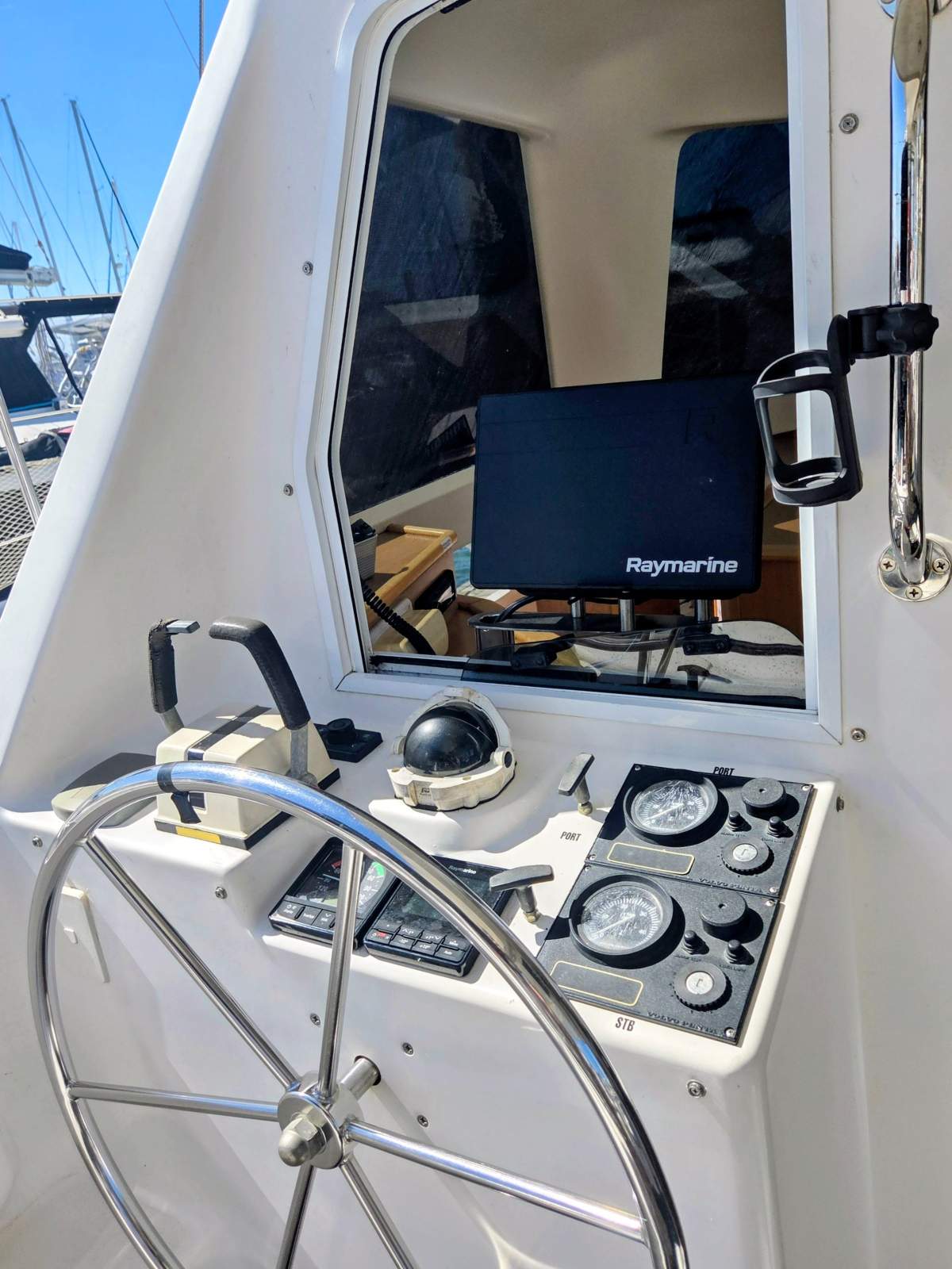 Used Seawind 1160 for Sale | Yachts For Sale | Yachthub