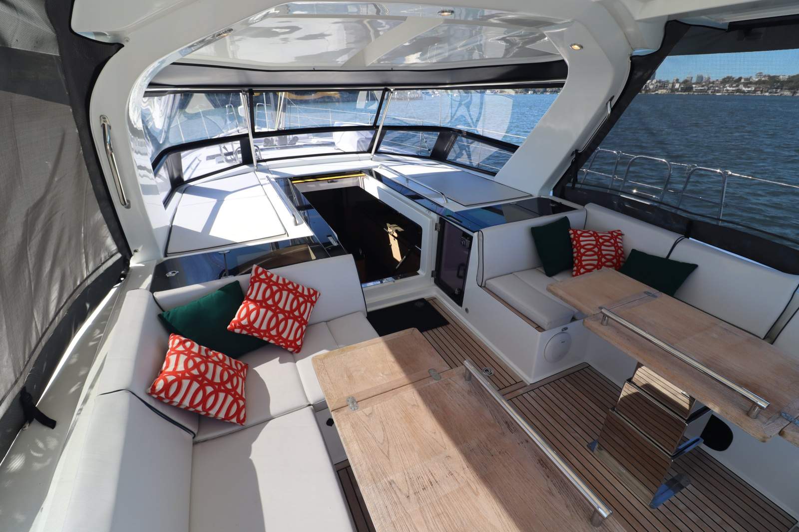 Used Beneteau Oceanis Yacht 62 for Sale | Yachts For Sale | Yachthub