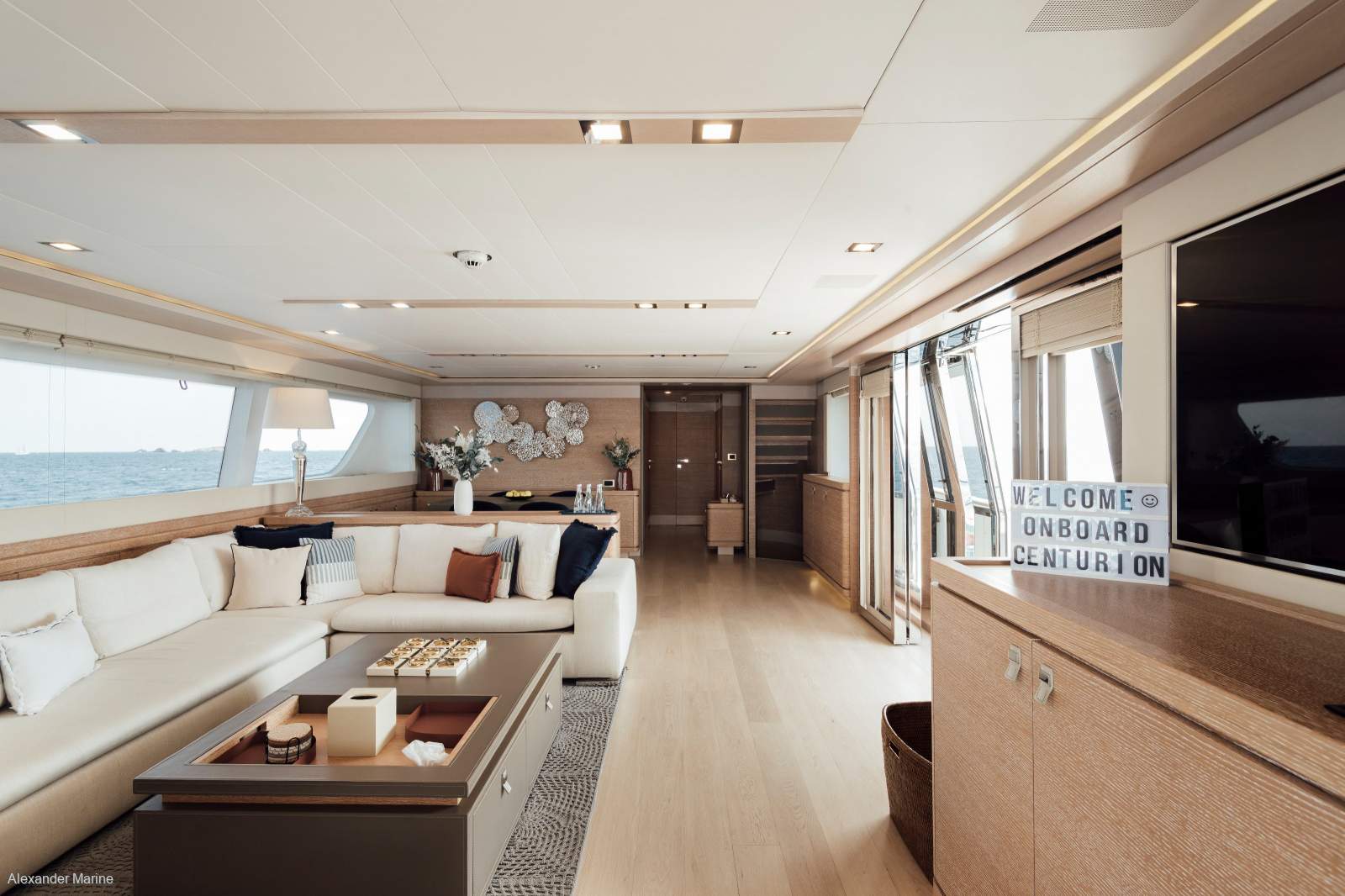 Used Custom Line Navetta 33 Crescendo for Sale | Boats For Sale | Yachthub