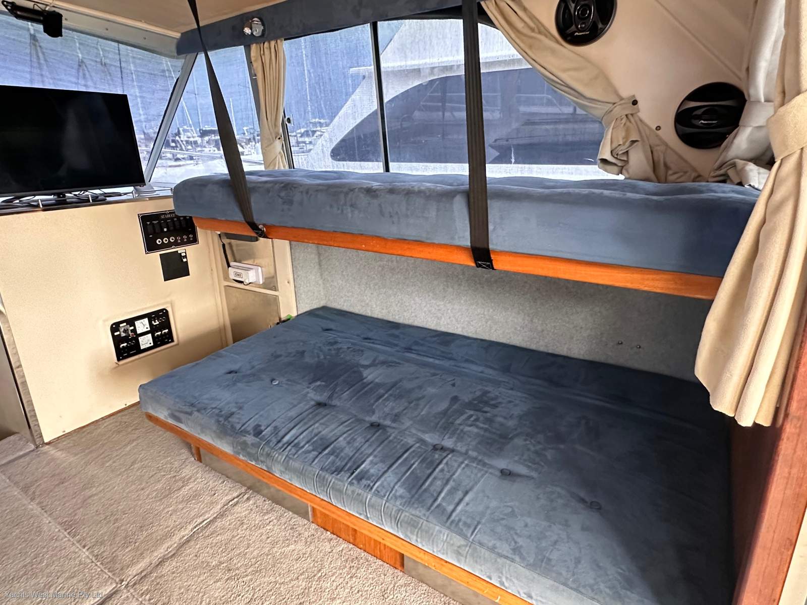 Bertram Caribbean 35 Sports Fisher Flybridge " ( Pen Available T. A. P ...