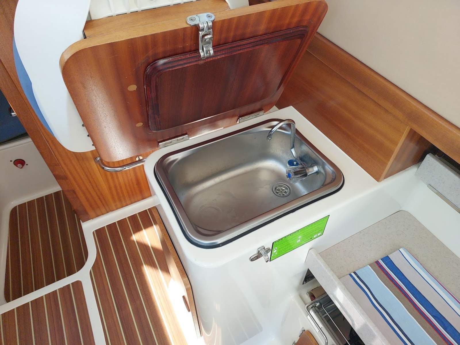 Used Arvor 700 Weekender for Sale | Boats For Sale | Yachthub