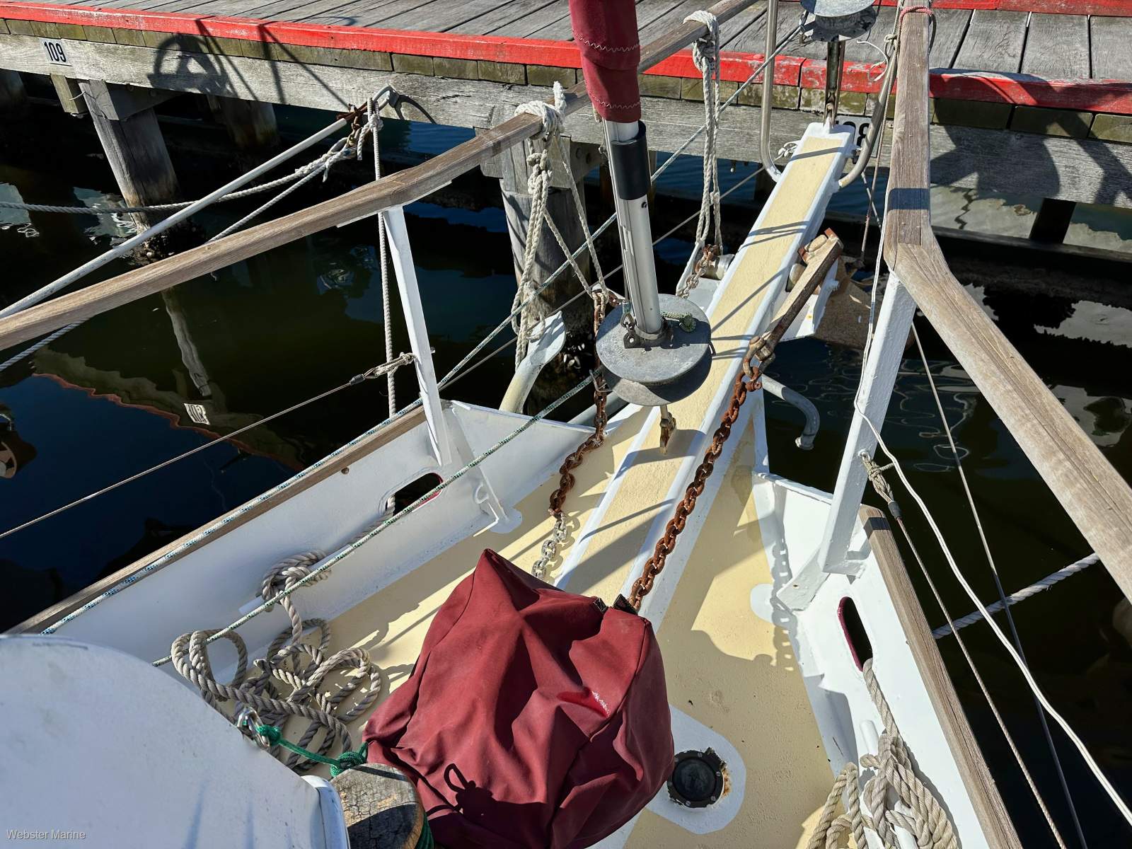 Roberts Spray 33 For Sale | Webster Marine