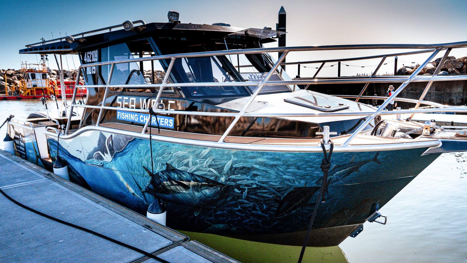 Midcoast Fabrication Marine 9.0 Enclosed Charter - Only 30 Hours! For ...