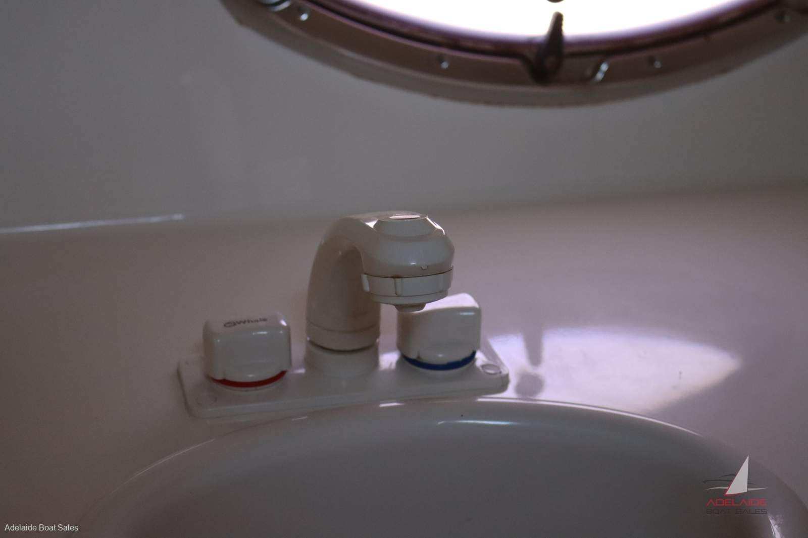 Bayliner 340 Sports Cruiser For Sale | Adelaide Boat Sales