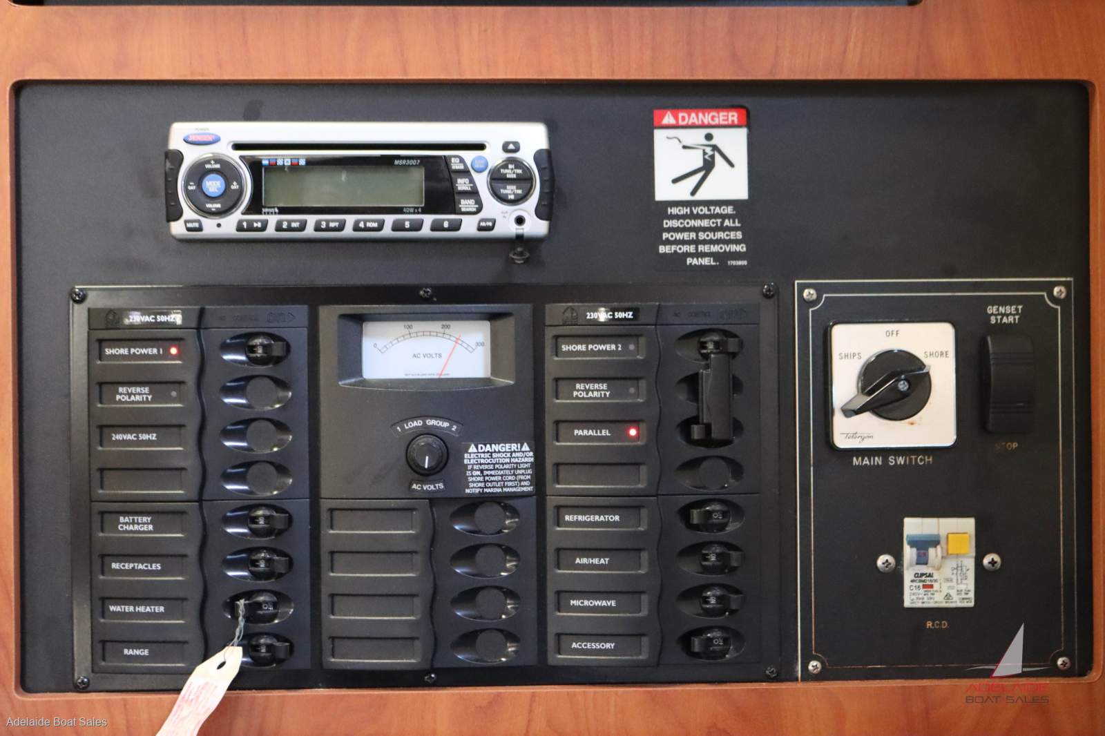 Bayliner 340 Sports Cruiser For Sale | Adelaide Boat Sales