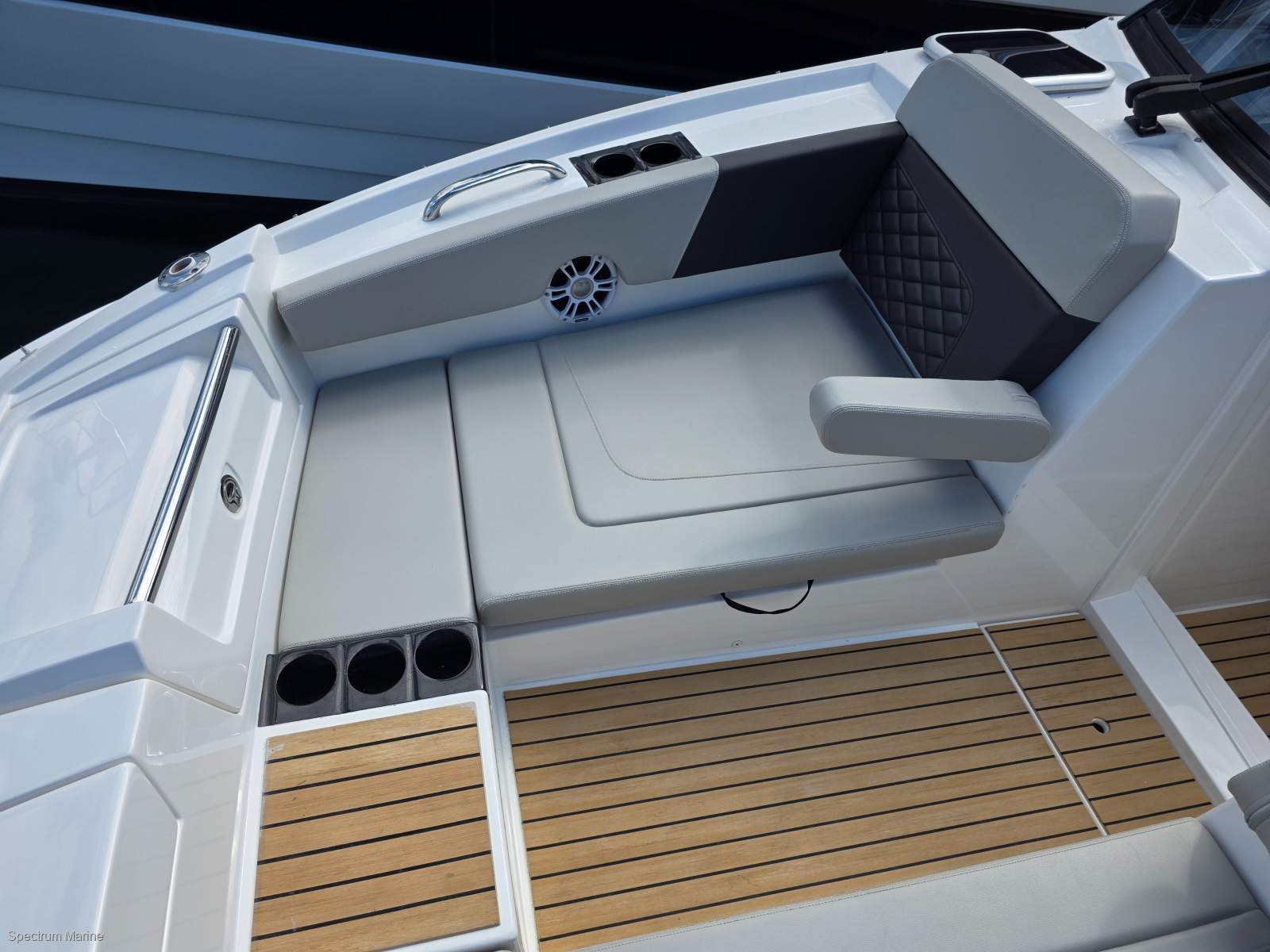 Aquila 32 Sport For Sale | Spectrum Marine