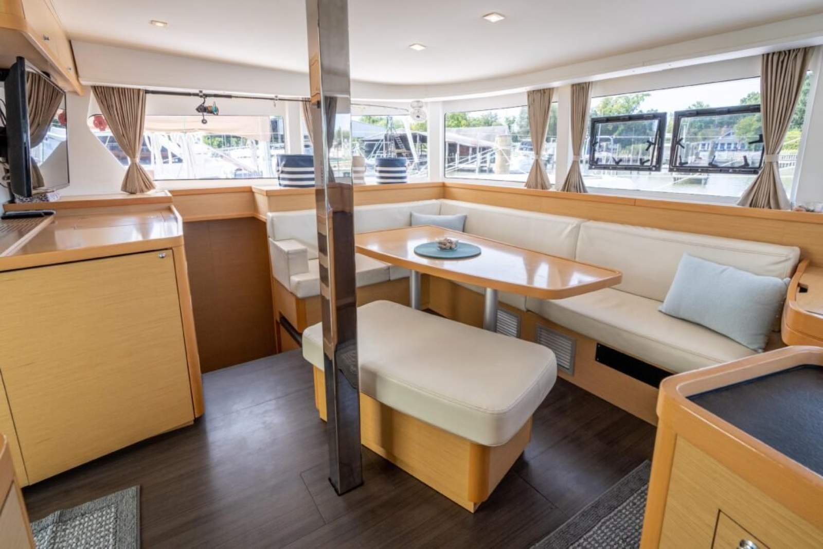 Used Lagoon 42 Lagoon 42 2018 for Sale | Yachts For Sale | Yachthub
