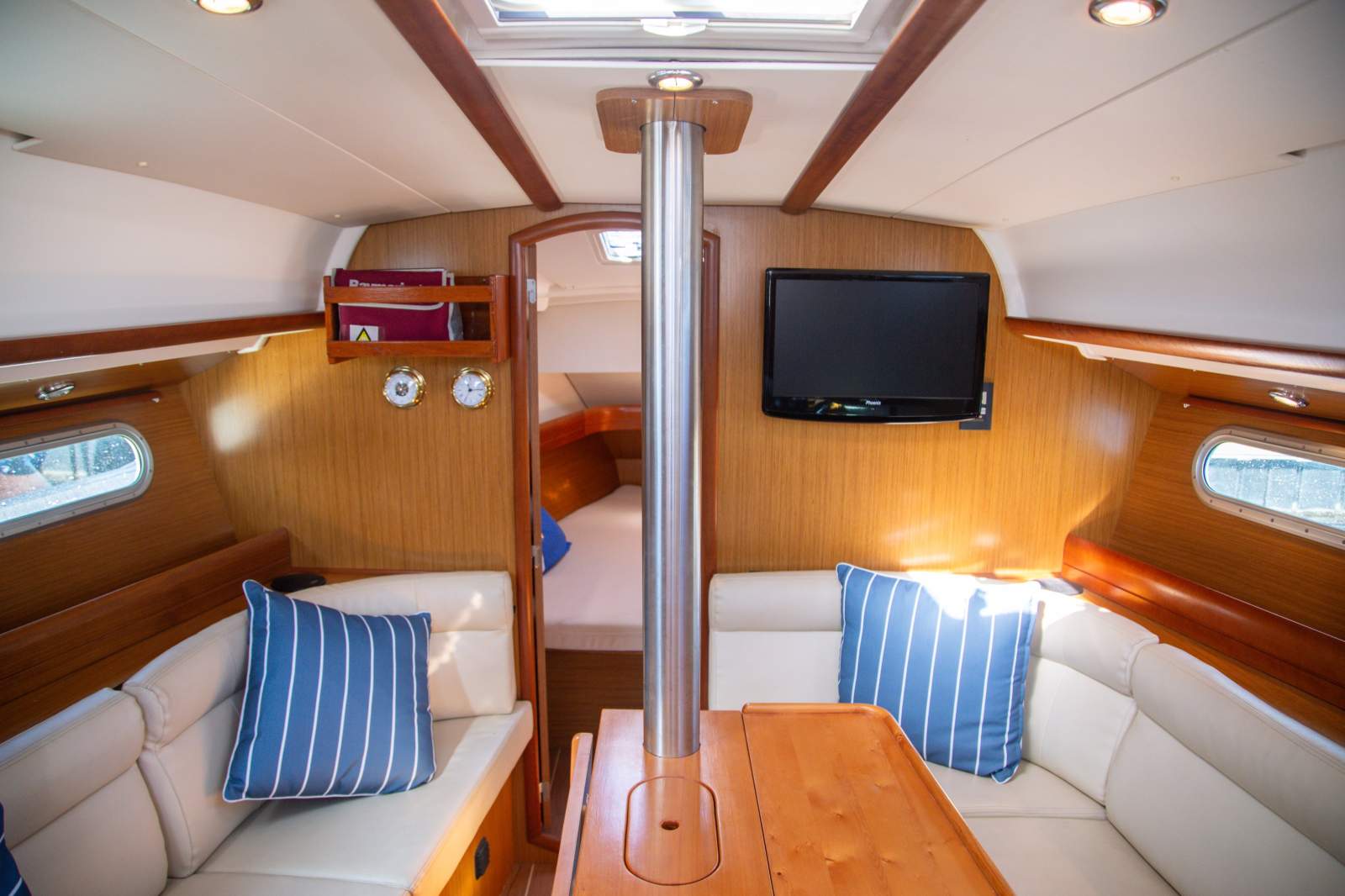Jeanneau Sun Odyssey 36i EXCELLENT CONDITION WITH MANY MAJOR UPGRADES ...