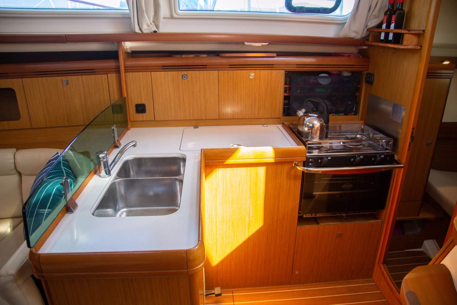 Jeanneau Sun Odyssey 36i EXCELLENT CONDITION WITH MANY MAJOR UPGRADES ...