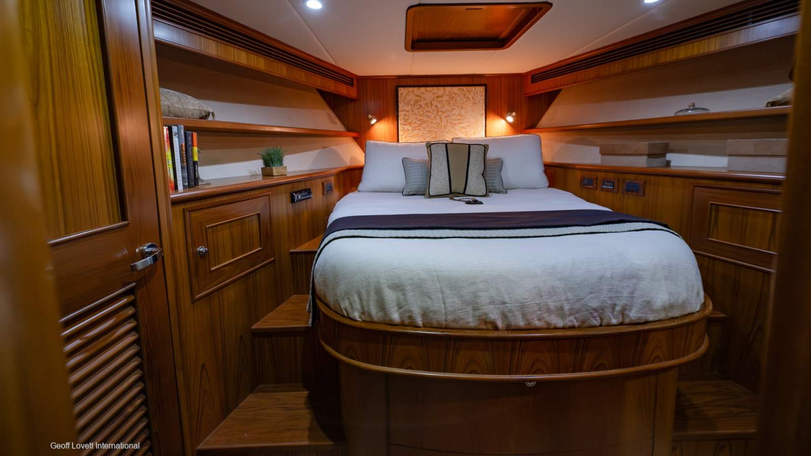 Used Outer Reef 63 Yacht Fisher Motor Yacht Trawler 63' Long Range ...