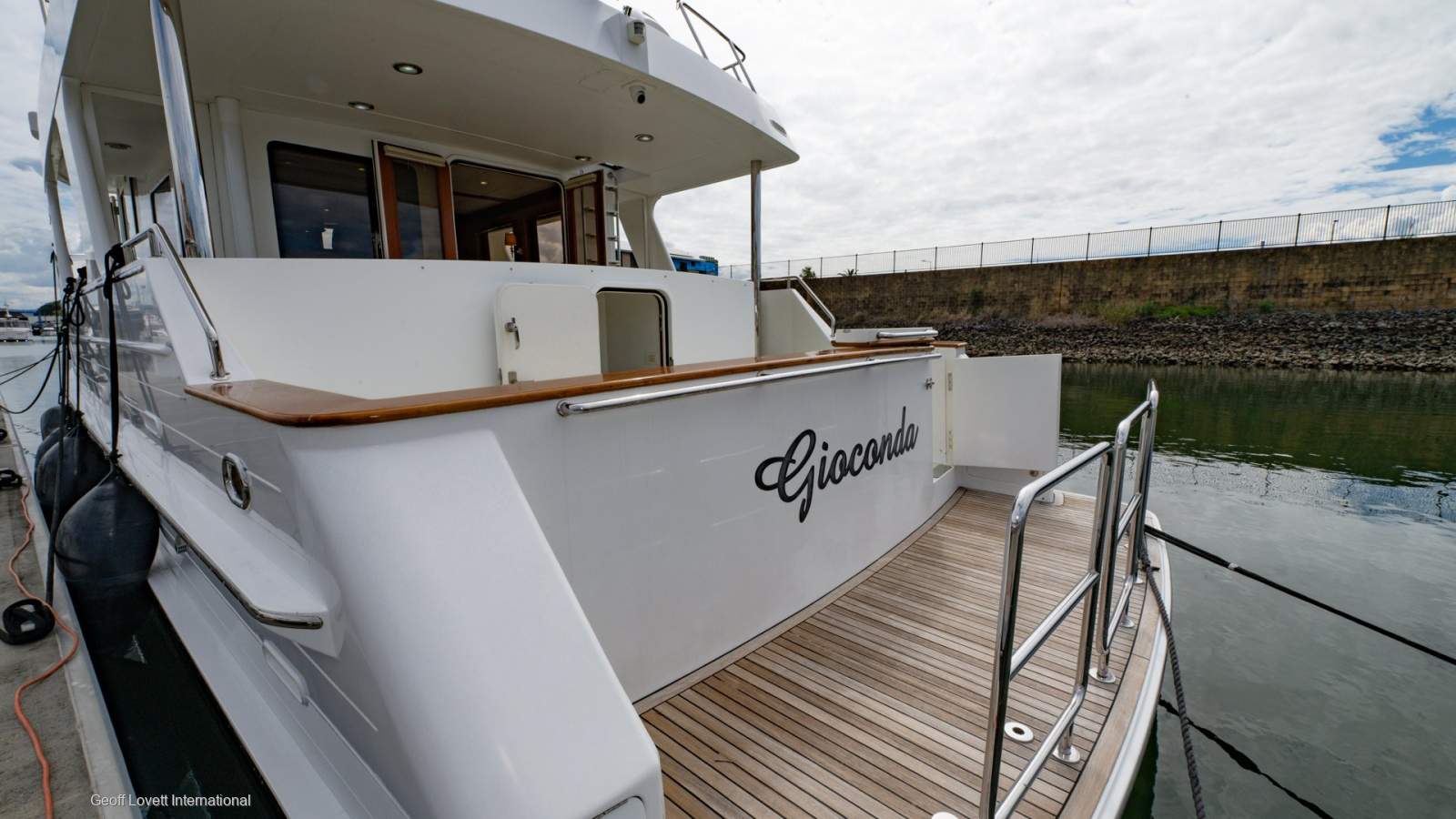 Used Outer Reef 63 Yacht Fisher Motor Yacht Owner Ready To Meet The ...