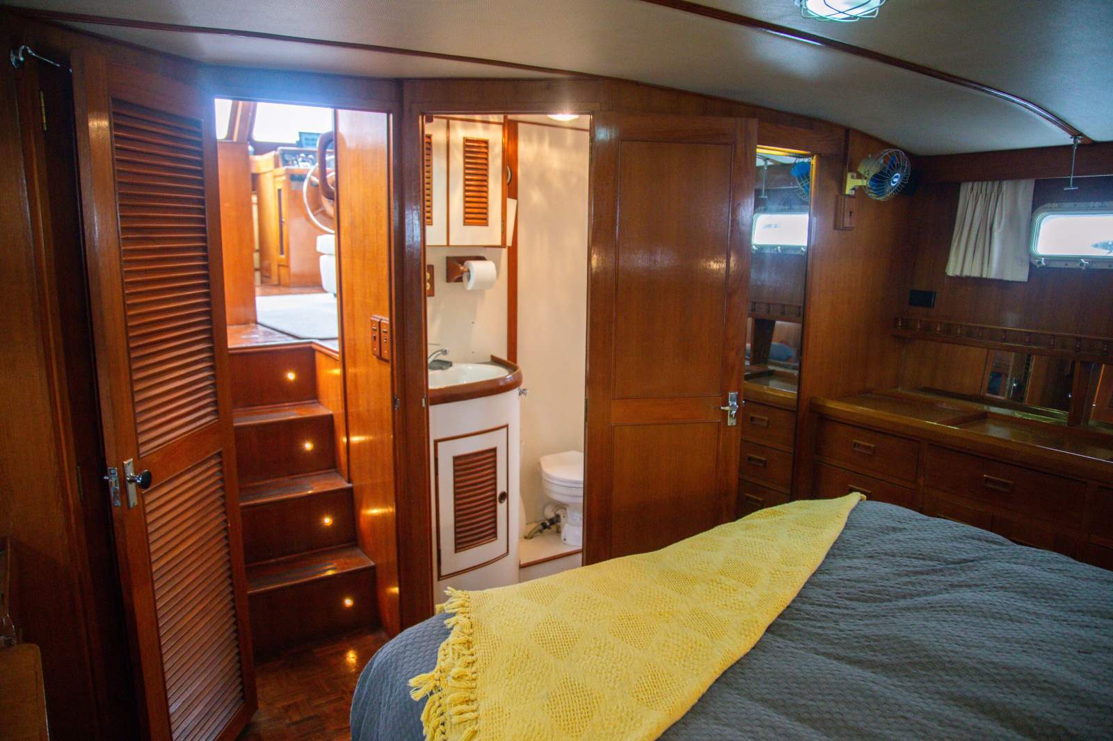 Used Ocean Alexander 44 Ocean Significantly Upgraded, Ready To Enjoy ...