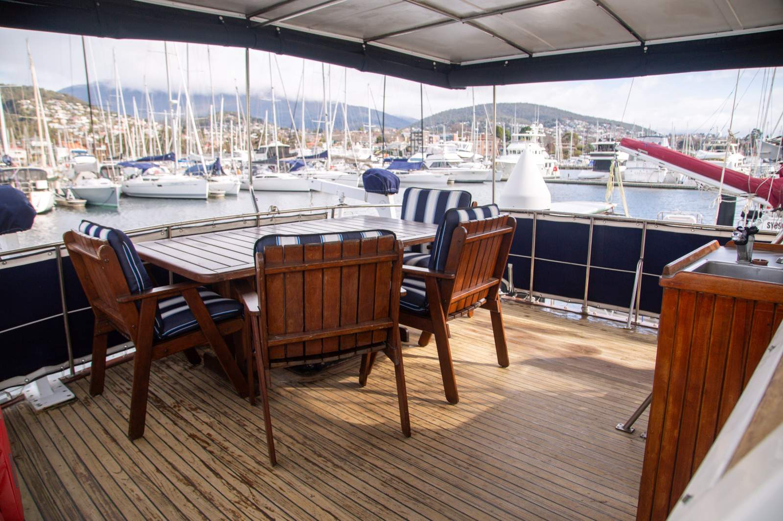 Ocean Alexander 44 Ocean SIGNIFICANTLY UPGRADED, READY TO ENJOY! For ...