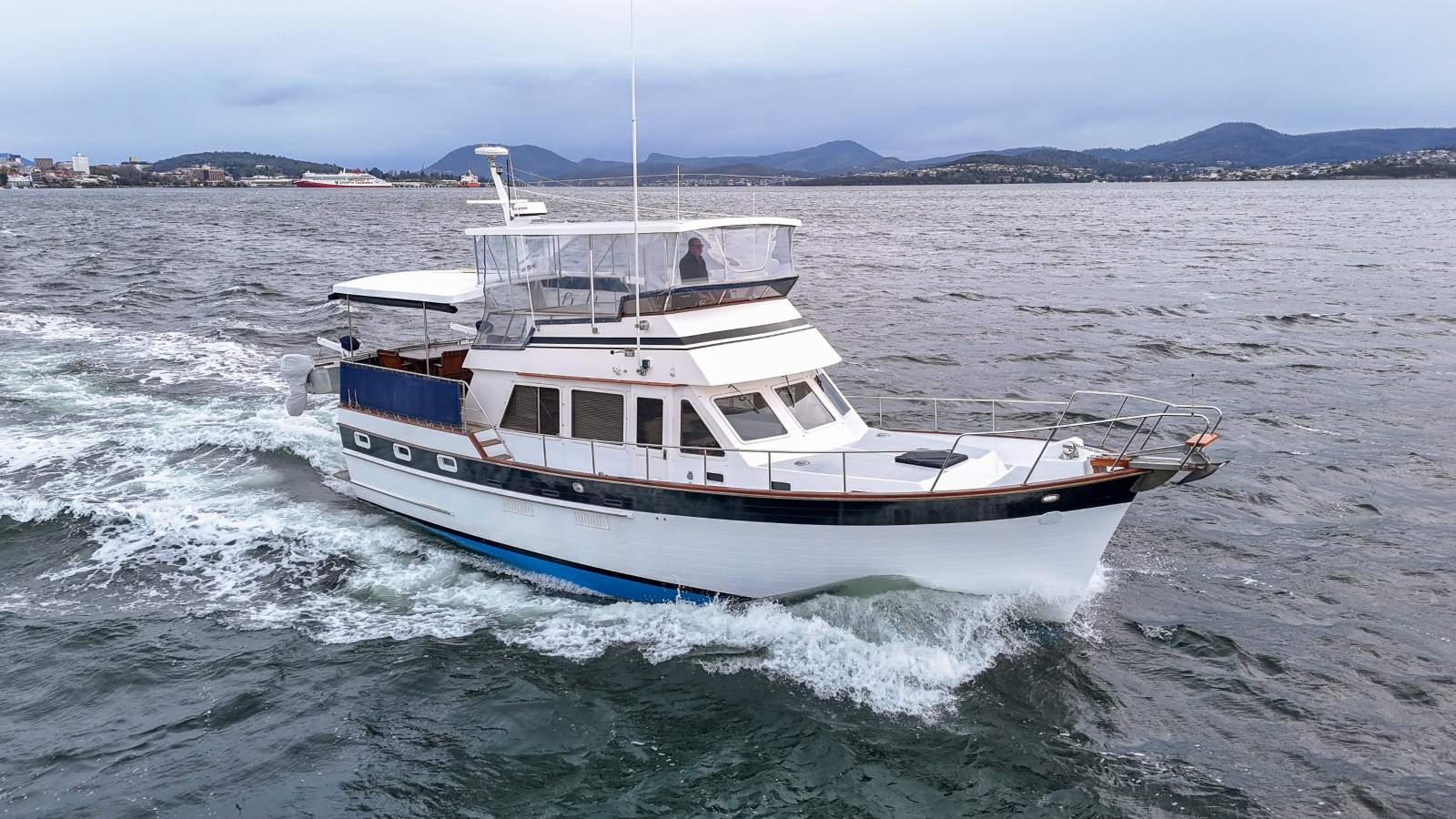 Used Ocean Alexander 44 Ocean Significantly Upgraded, Ready To Enjoy ...
