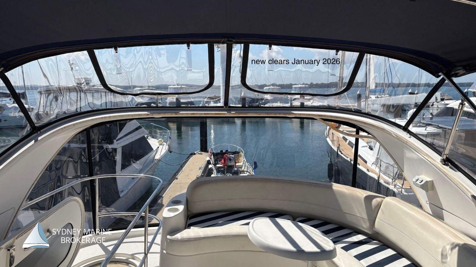 Used Meridian 391 Flybridge Cruiser for Sale | Boats For Sale | Yachthub