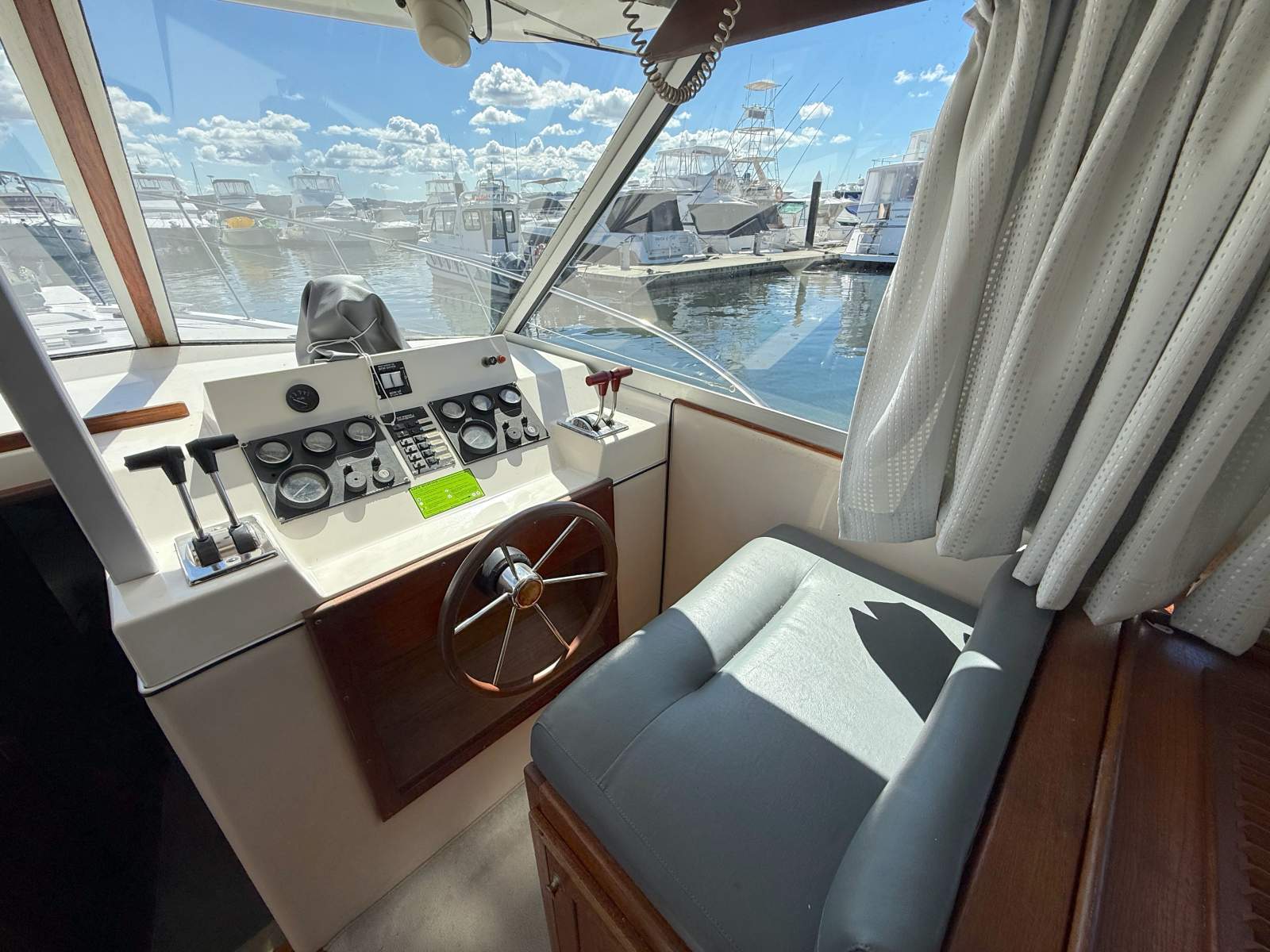 Used Riviera 32 Flybridge for Sale | Boats For Sale | Yachthub
