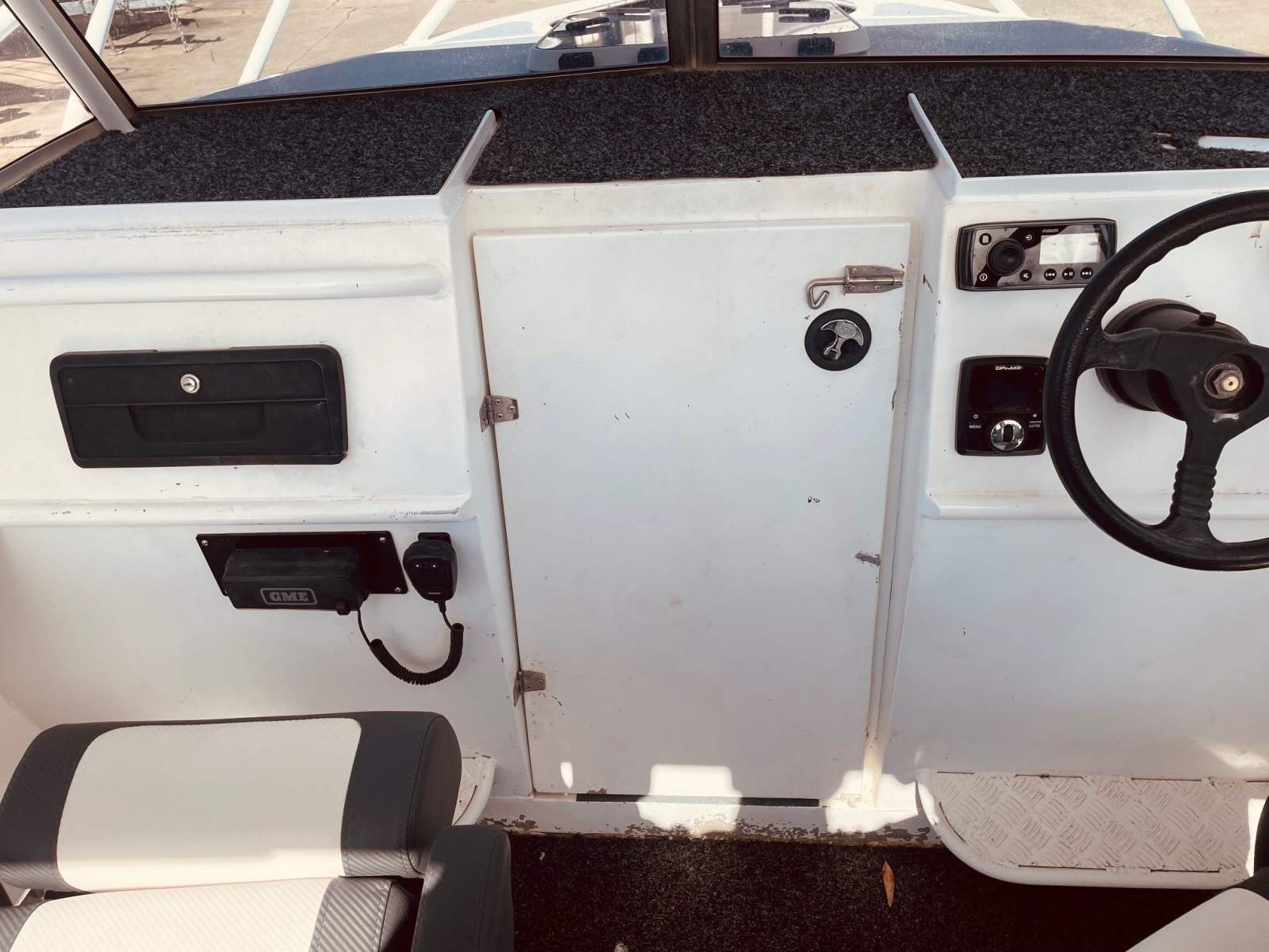 Blade 550 Sports Fish Cuddy For Sale | SaltWater Marine