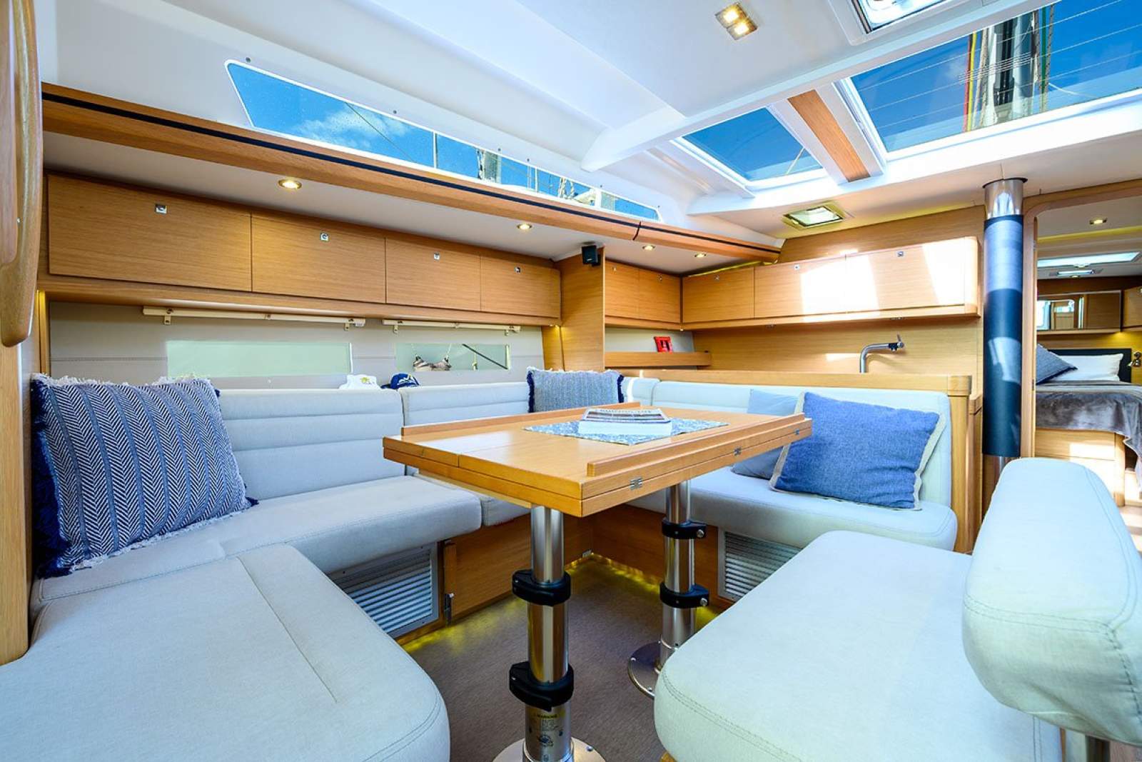 Used Dufour Grand Large 560 for Sale | Yachts For Sale | Yachthub