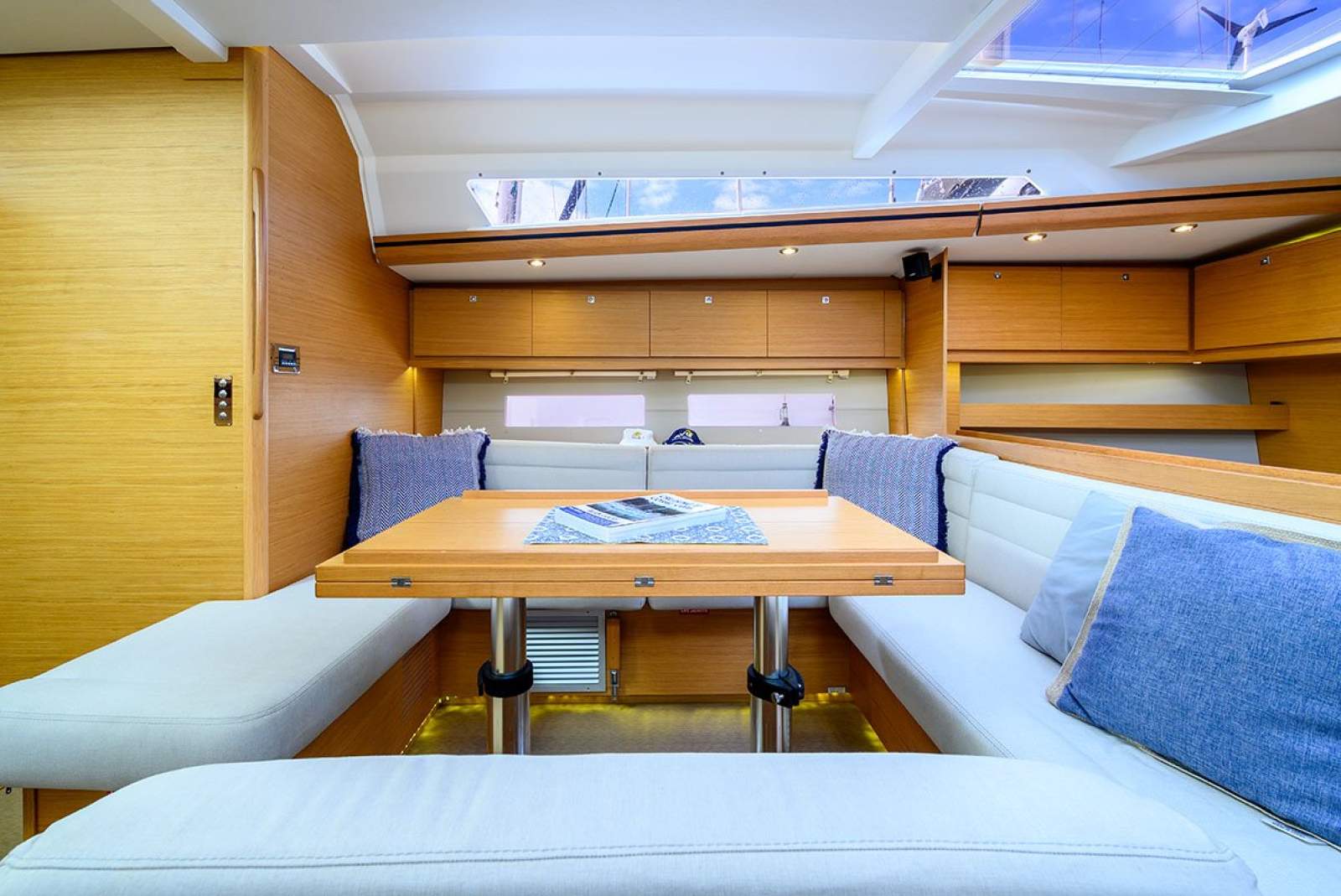 Used Dufour Grand Large 560 for Sale | Yachts For Sale | Yachthub