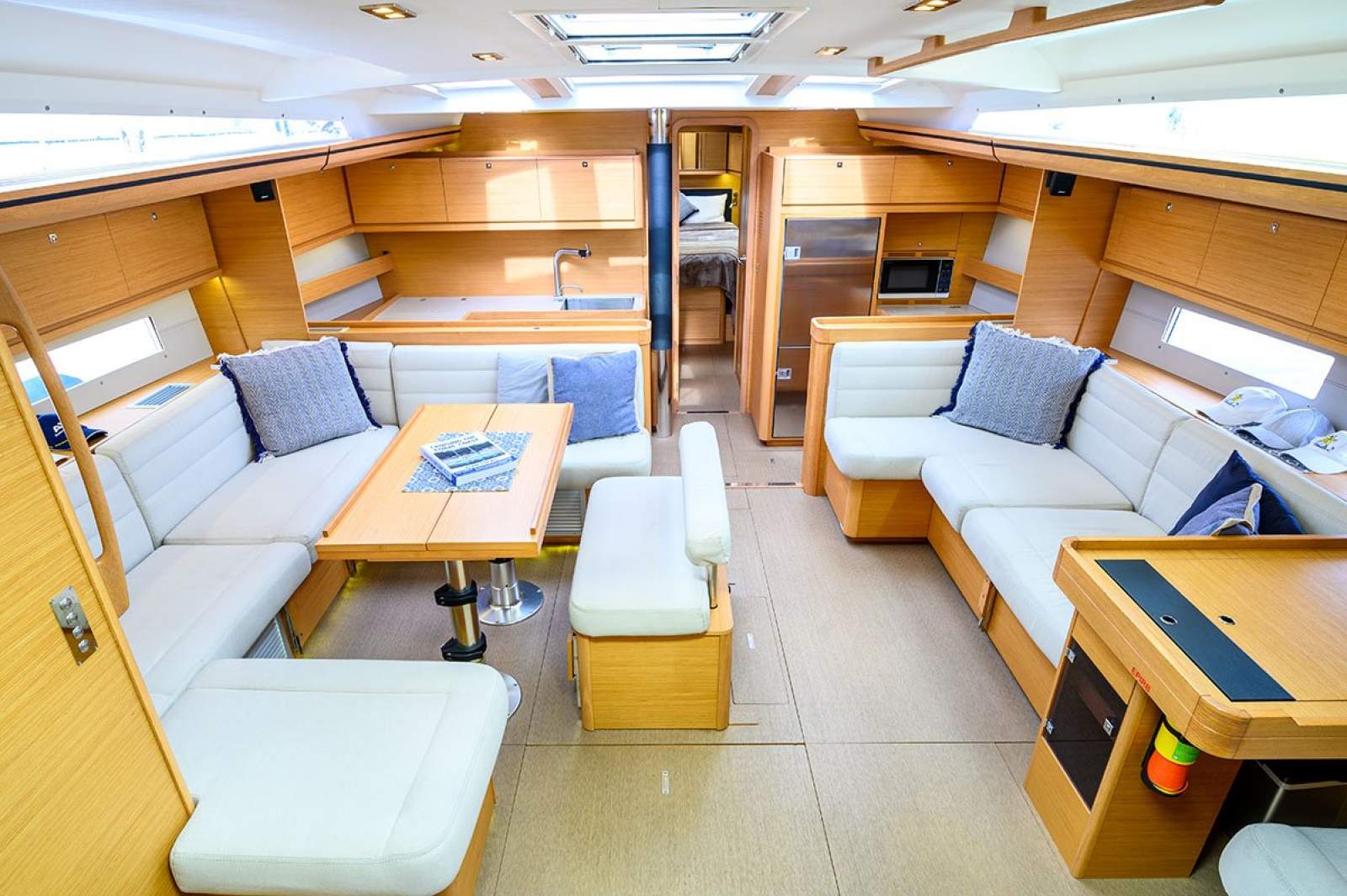 Used Dufour Grand Large 560 for Sale | Yachts For Sale | Yachthub