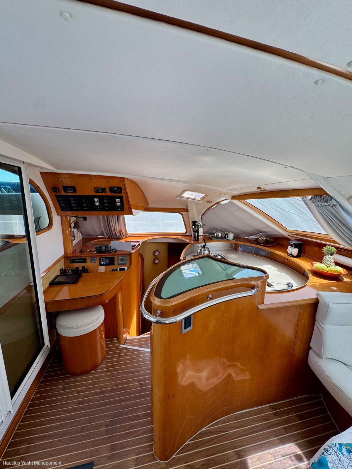 Used Privilege 435 Easy Cruise Model. 4 Cabins / 2 Hds. for Sale ...